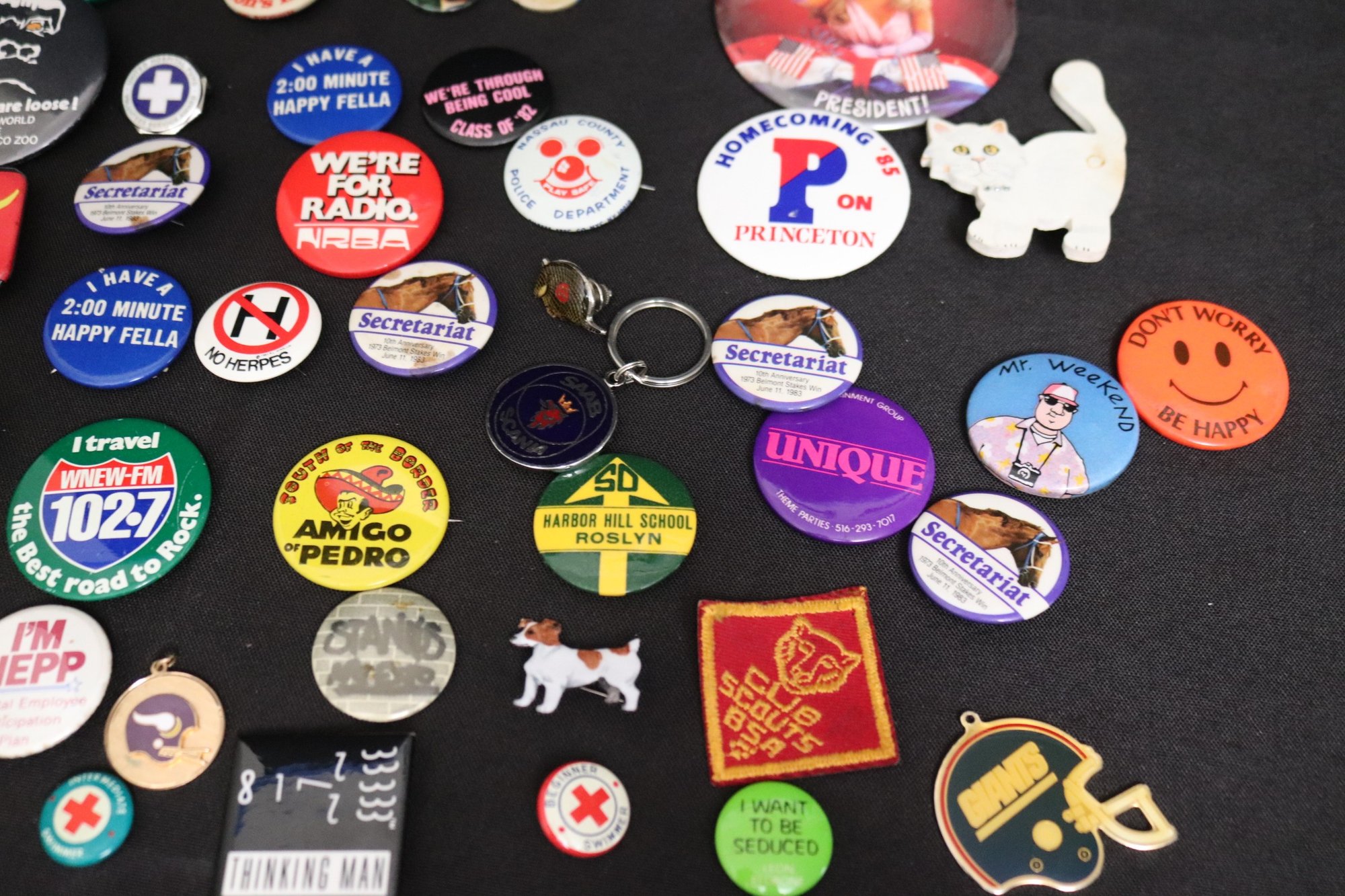 Collection Of Vintage Pinback Buttons And Pins #70823 | Auctionninja.com