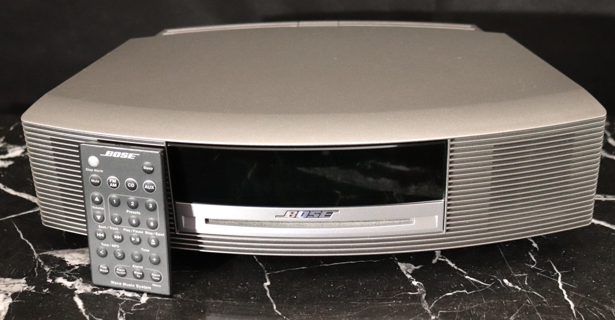 Bose Wave Music System With Remote, Tested In Good Working Condition ...
