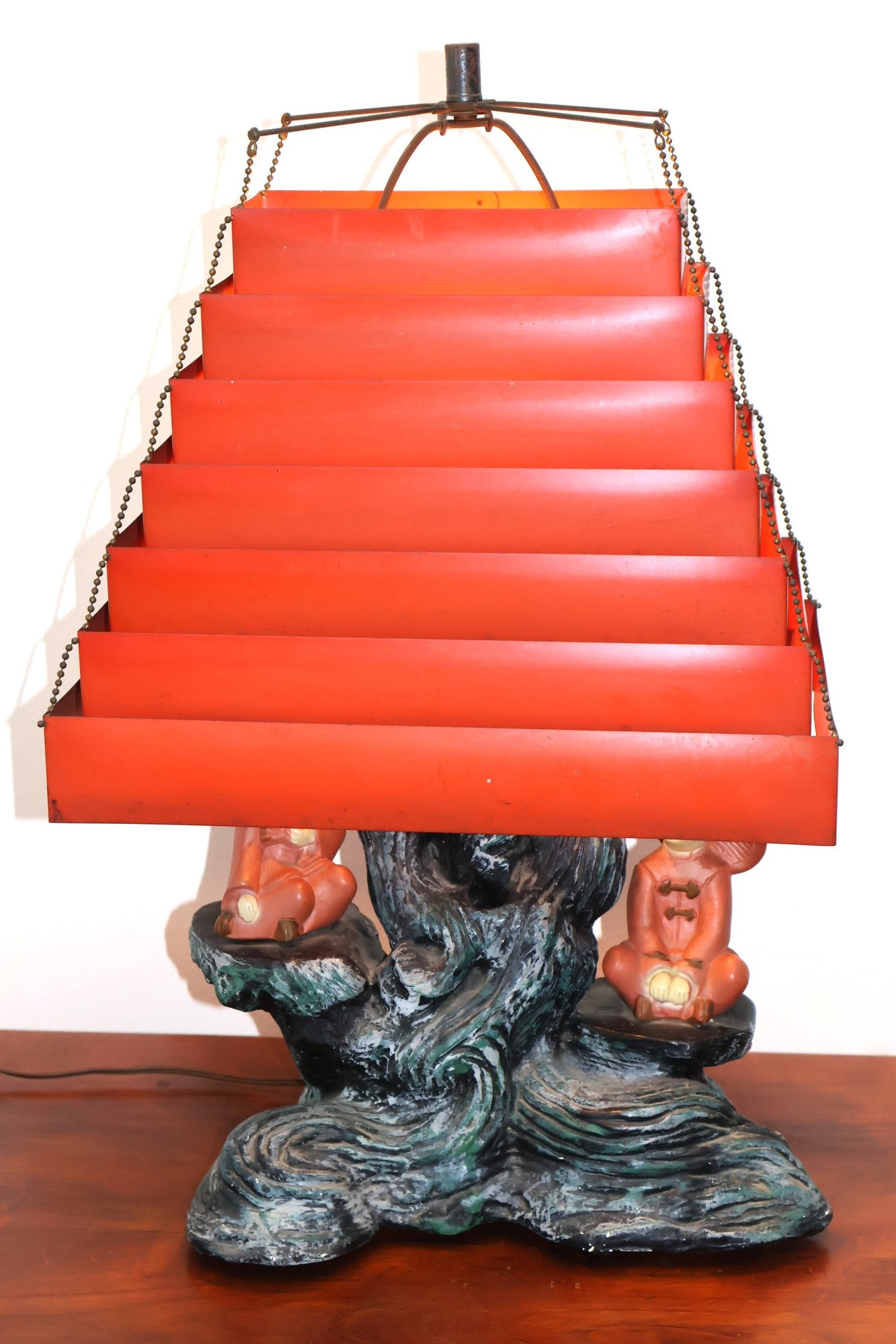 Mid-Century Modern Oriental Pagoda Shade Table Lamp. #70263 ...