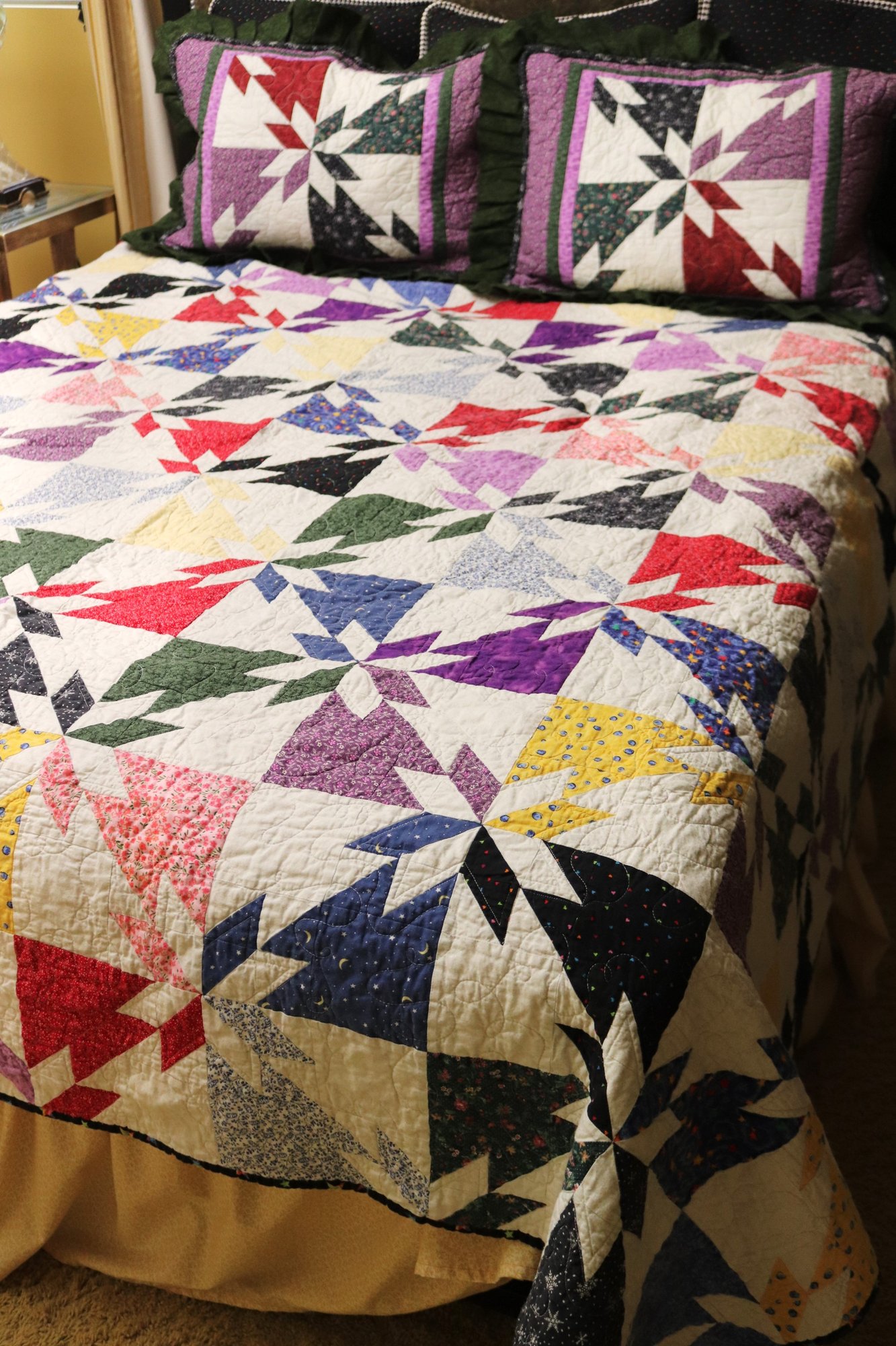 Handmade/ Stitched Queen Size Pattern Quilt As Pictured Including 2 ...
