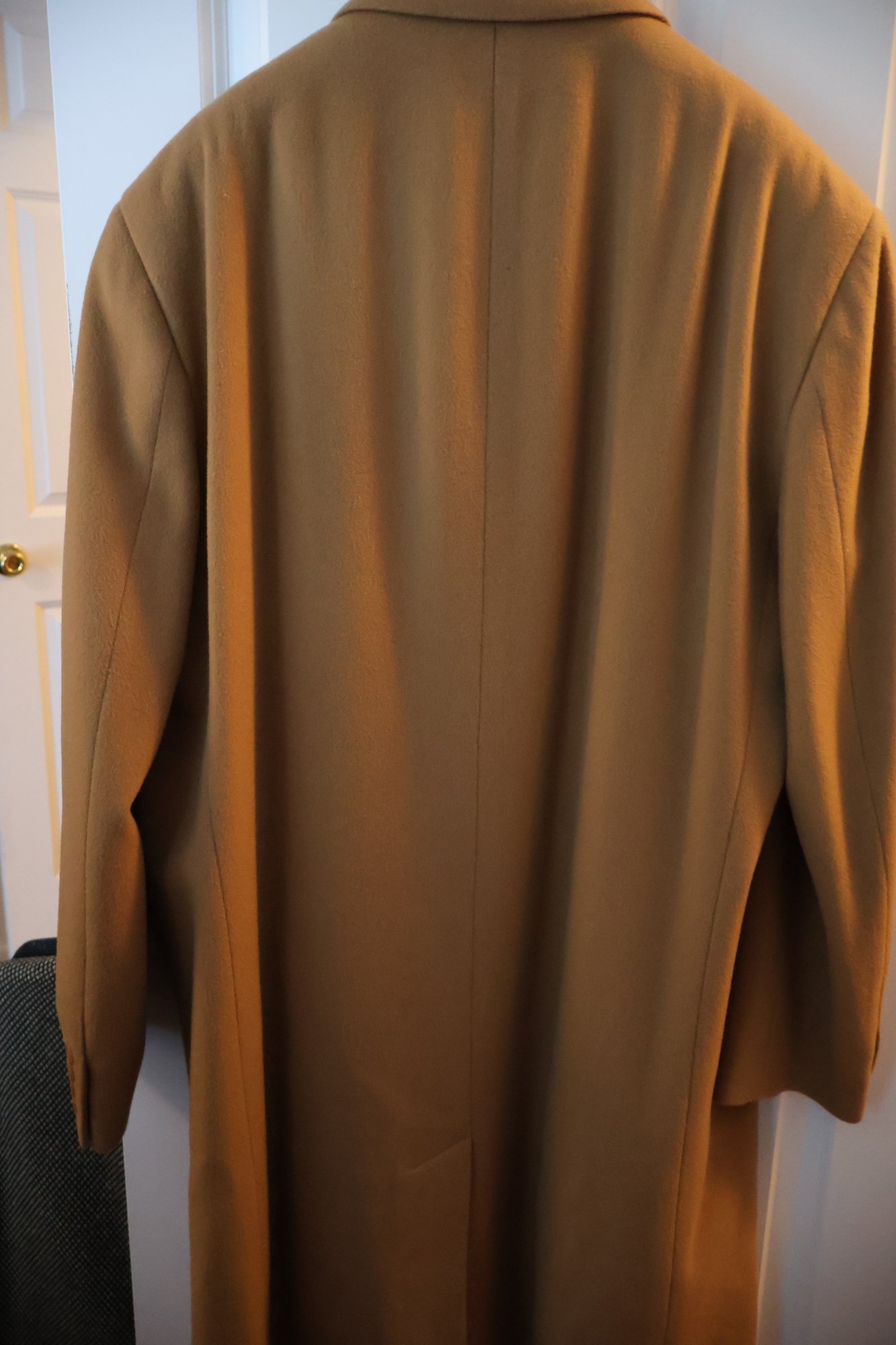 Mansouri Mens Wool Overcoat In Camel, Size 46R #70462 | Auctionninja.com