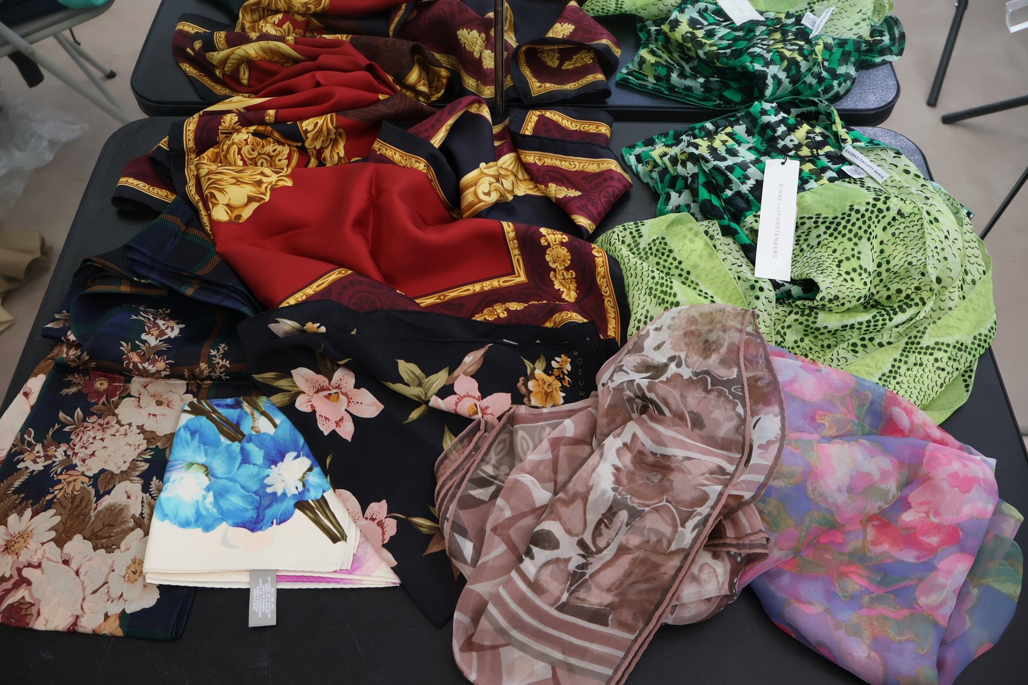 Collection Of Womens Silk Scarves #62288 | Auctionninja.com
