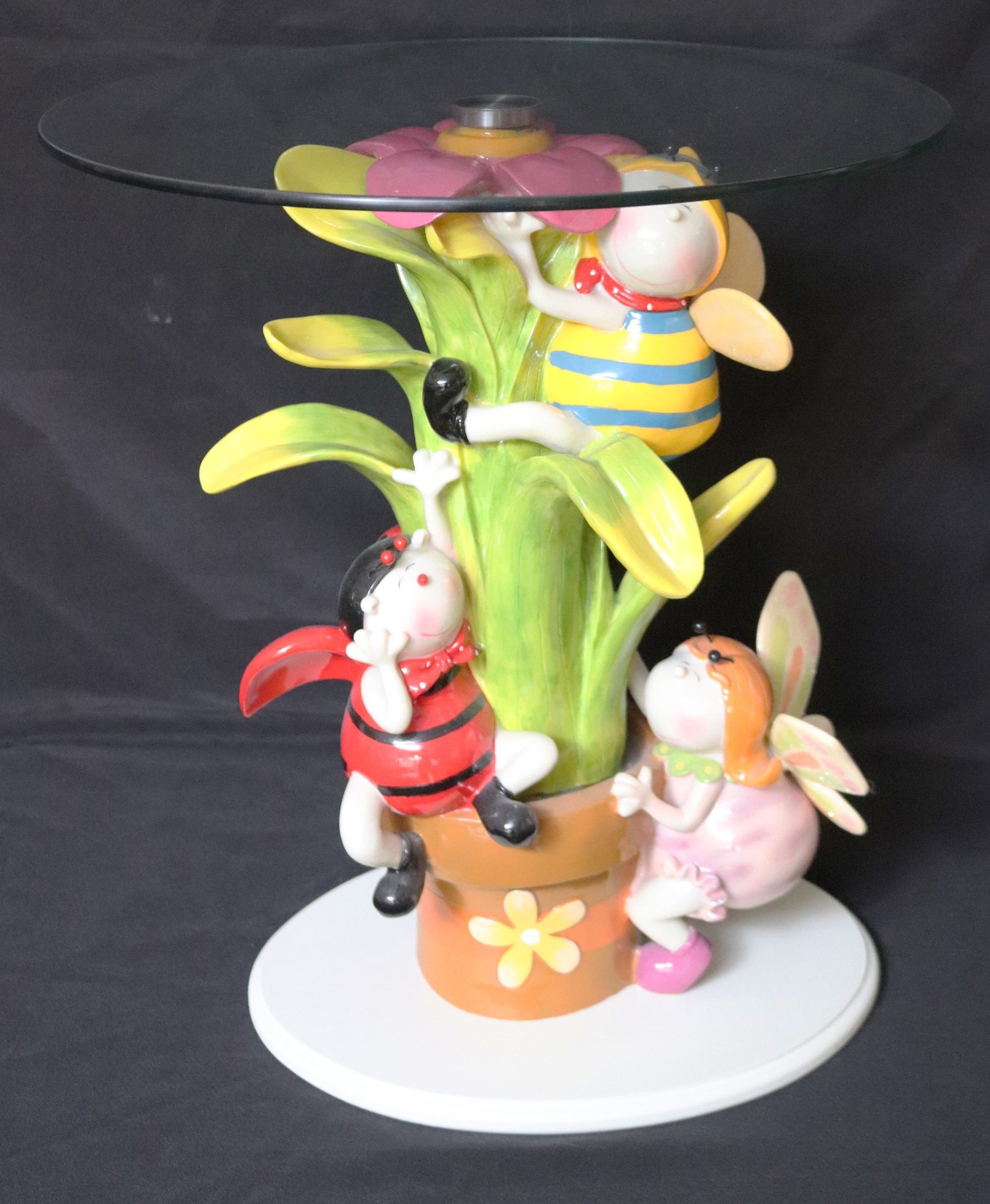 Cute Little Fairy Side Table With Glass Top #50920 | Auctionninja.com