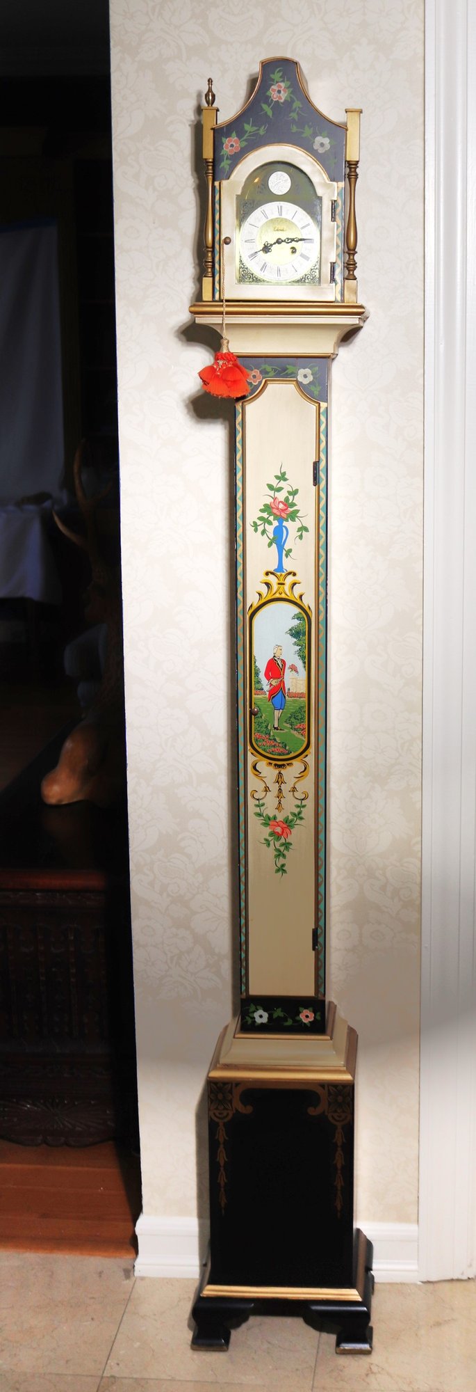 Cute Colonial Tempus Fugit Stenciled Grandmother's Clock With Key Model ...
