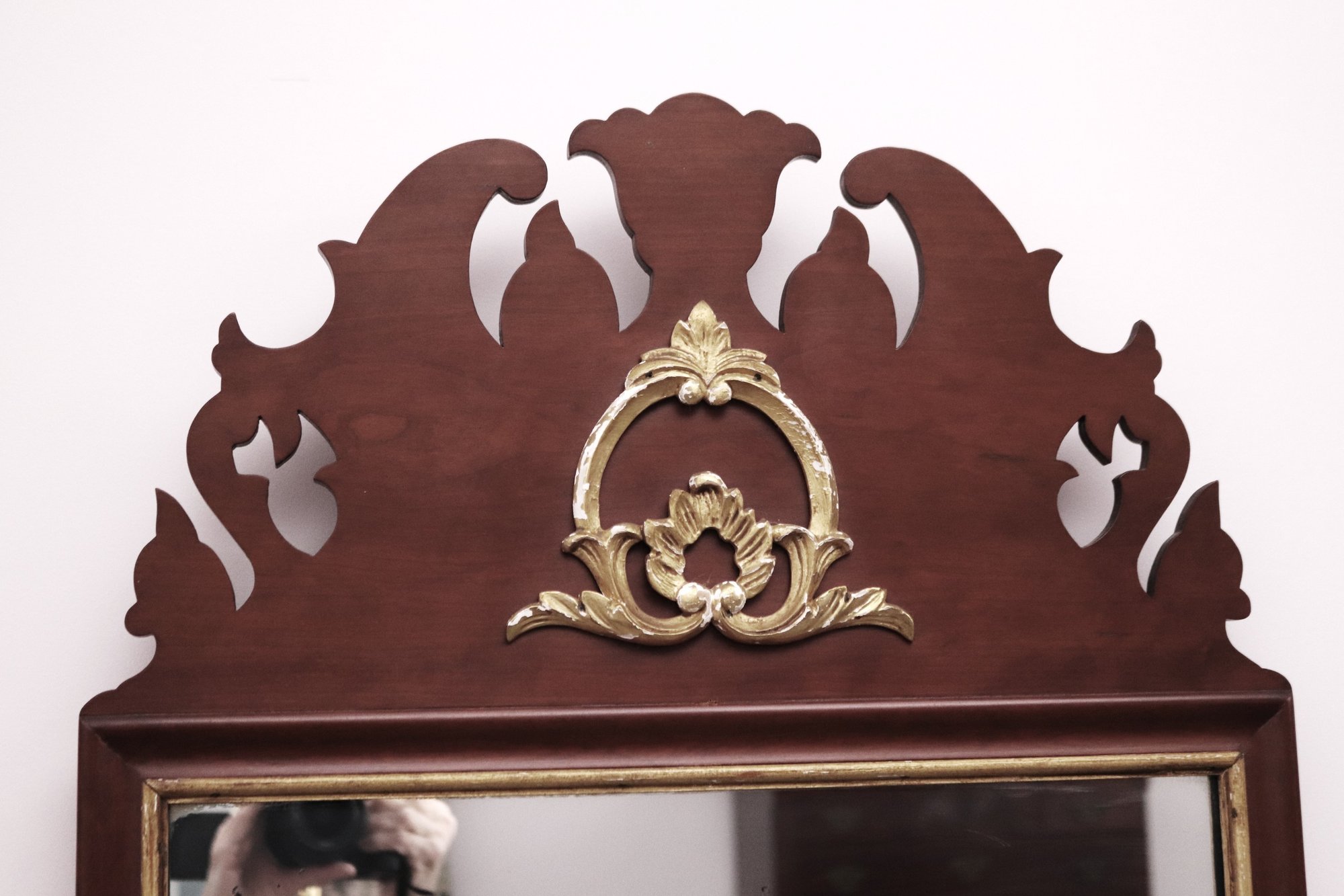 Vintage Chippendale Carved Wood Wall Mirror With Gilded Accents #58844 | Auctionninja.com