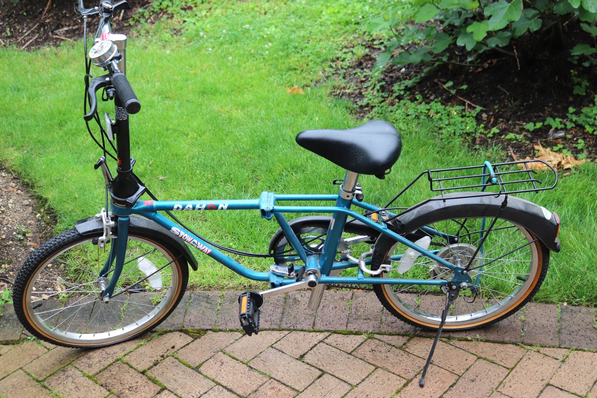 Dahon Stowaway 5-Speed Folding Bike #62611 | Auctionninja.com