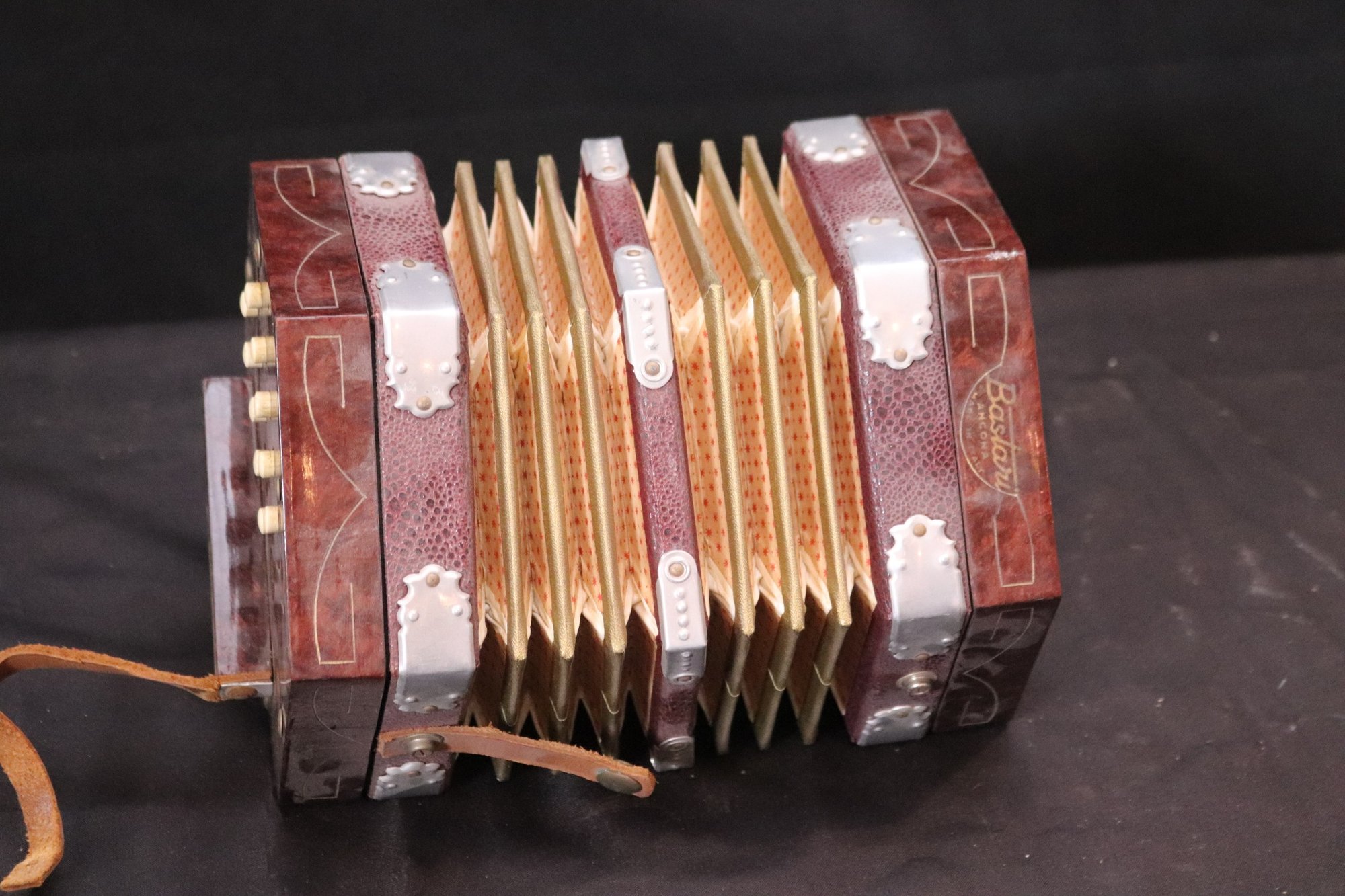 Bastari Made In Italy Instrument #60150 | Auctionninja.com