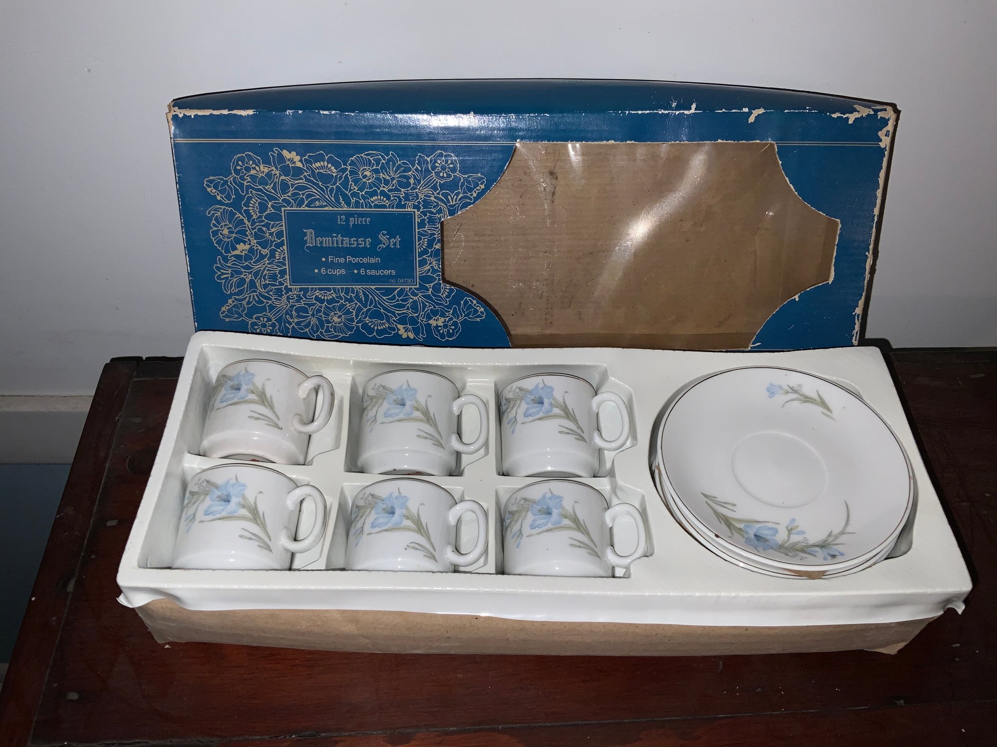 Vintage Demitasse Set - 12 Pieces Fine Porcelain With Box #2950 ...