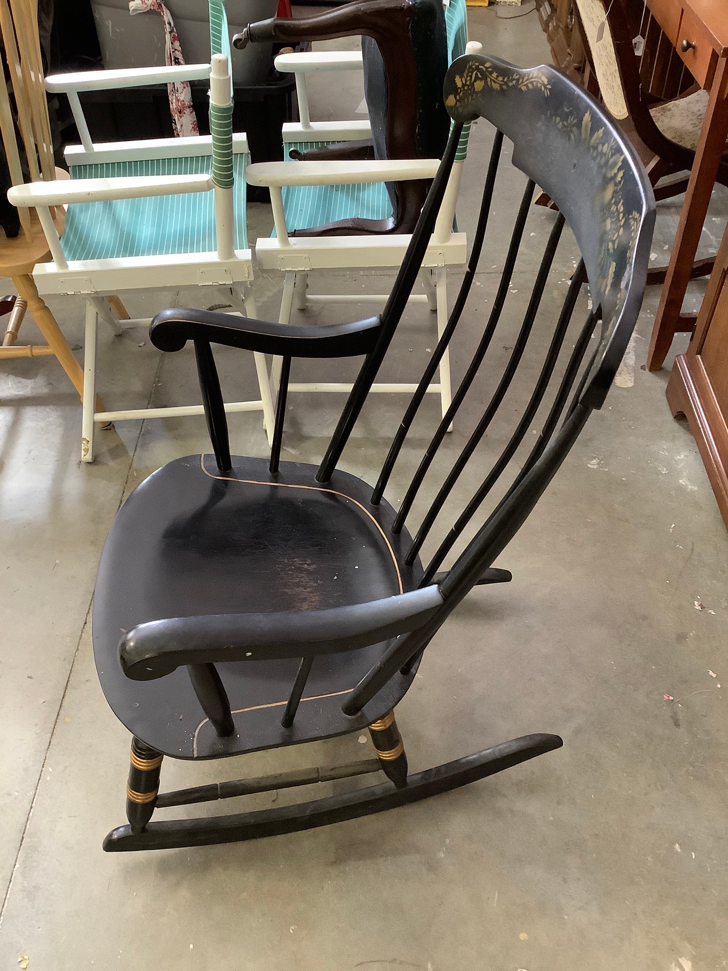 Hitchcock Nichols And Stone Rocking Chair #3650 | Auctionninja.com