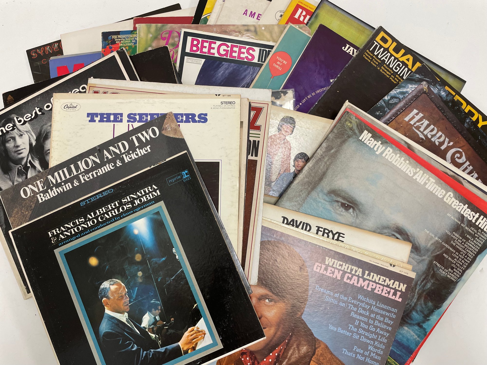 (40) Vintage Record Albums W/ Classic Rock N Roll #23458 | Auctionninja.com