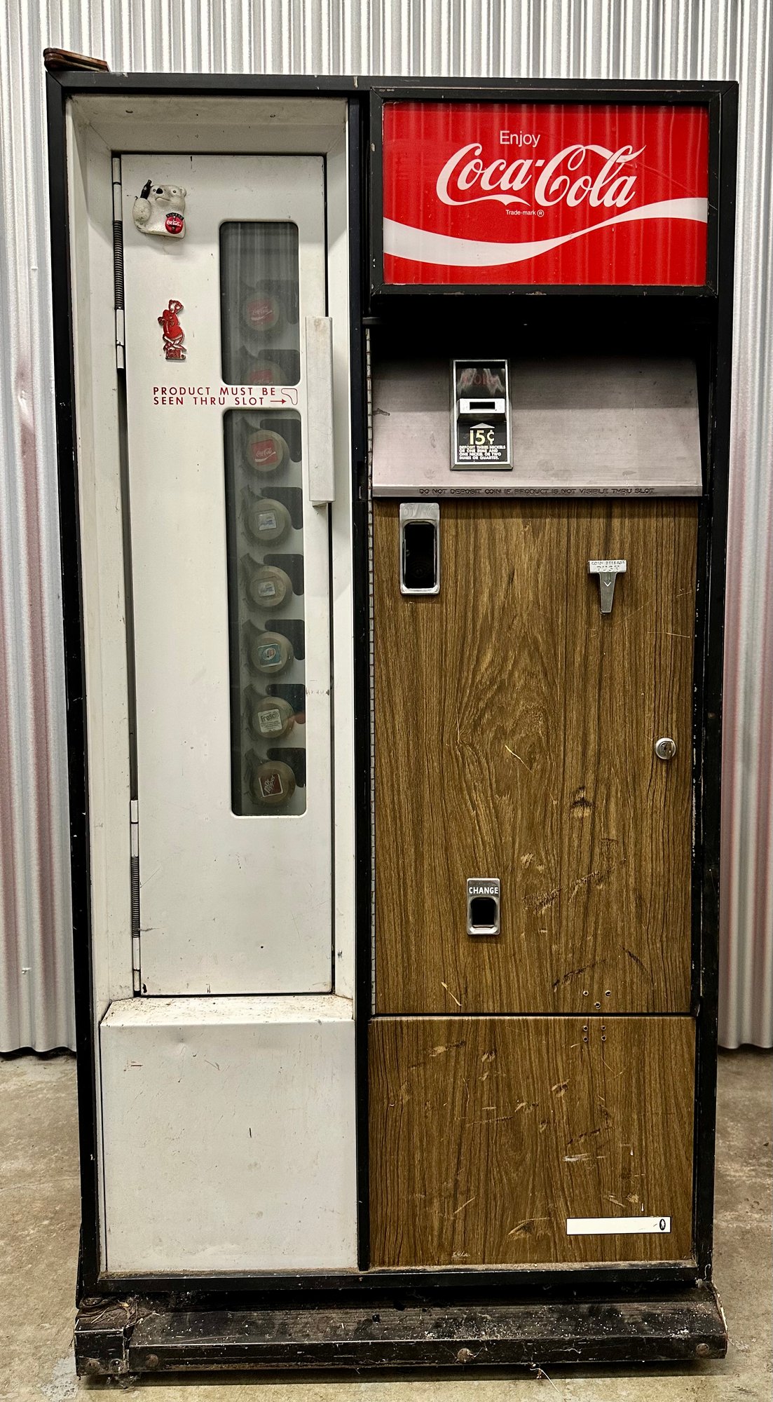 1970s Coca Cola Vending Machine -Local Pickup #16774 | Auctionninja.com