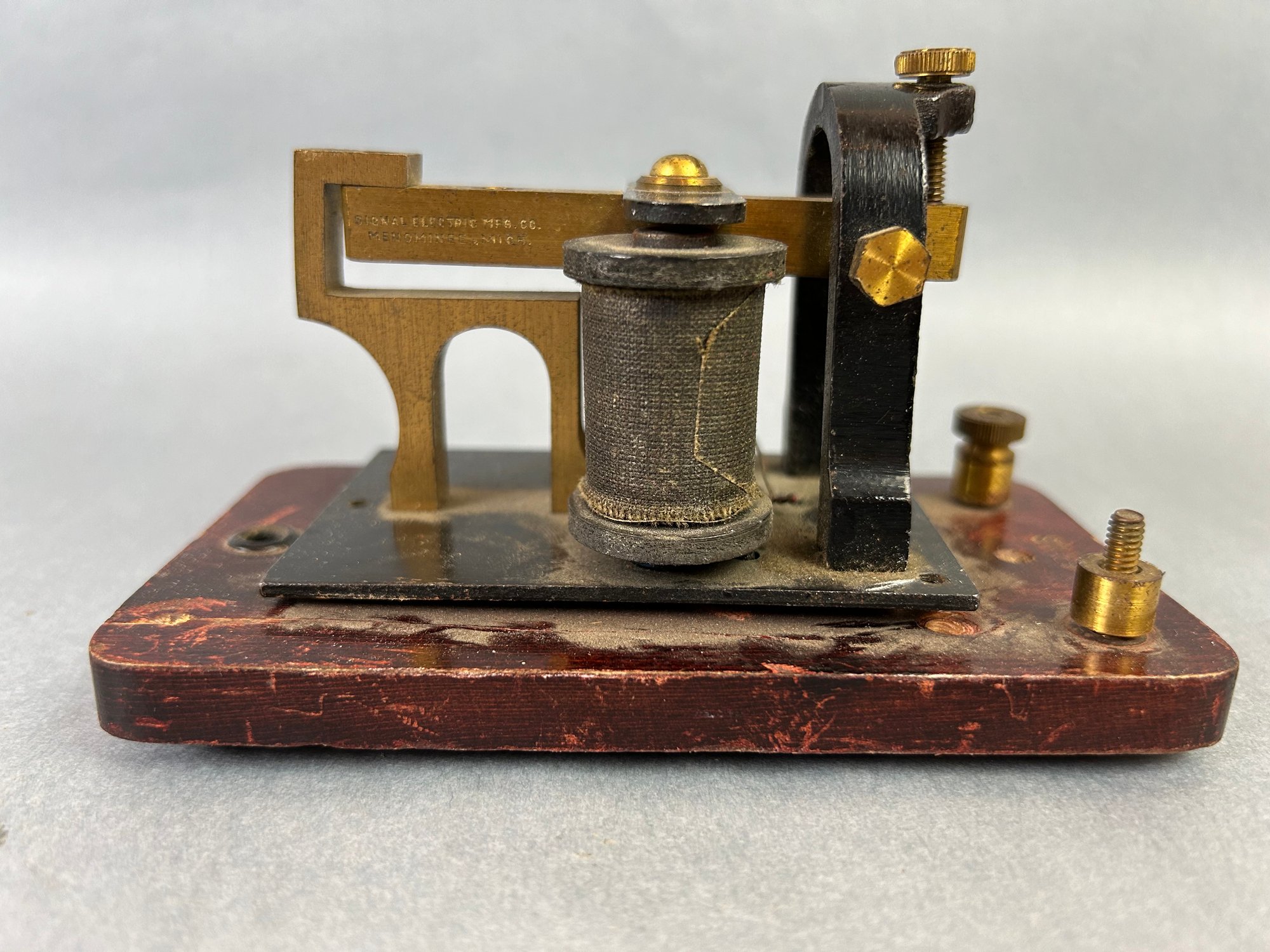Signal Electric Mfg. Co. Telegraph Sounder #52719 | Auctionninja.com