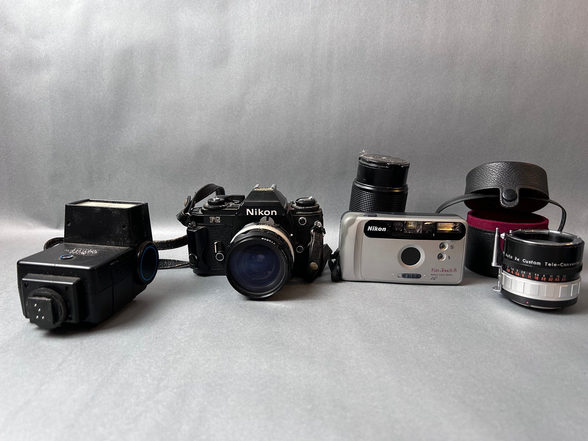 Box Lot Of Cameras #85059 | Auctionninja.com