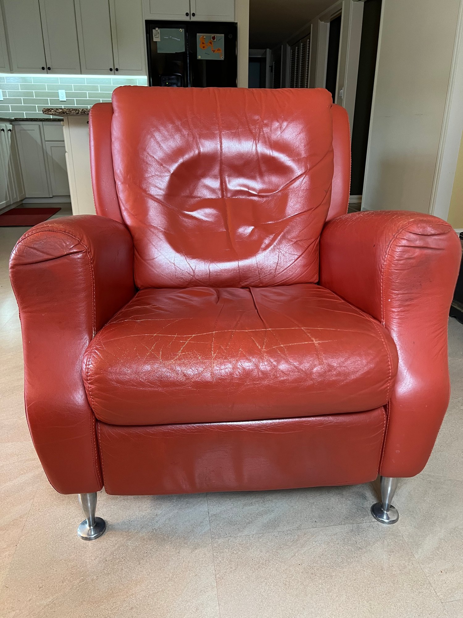 Kasala Red Leather Recliner Arm Chair - Italy #59150 | Auctionninja.com