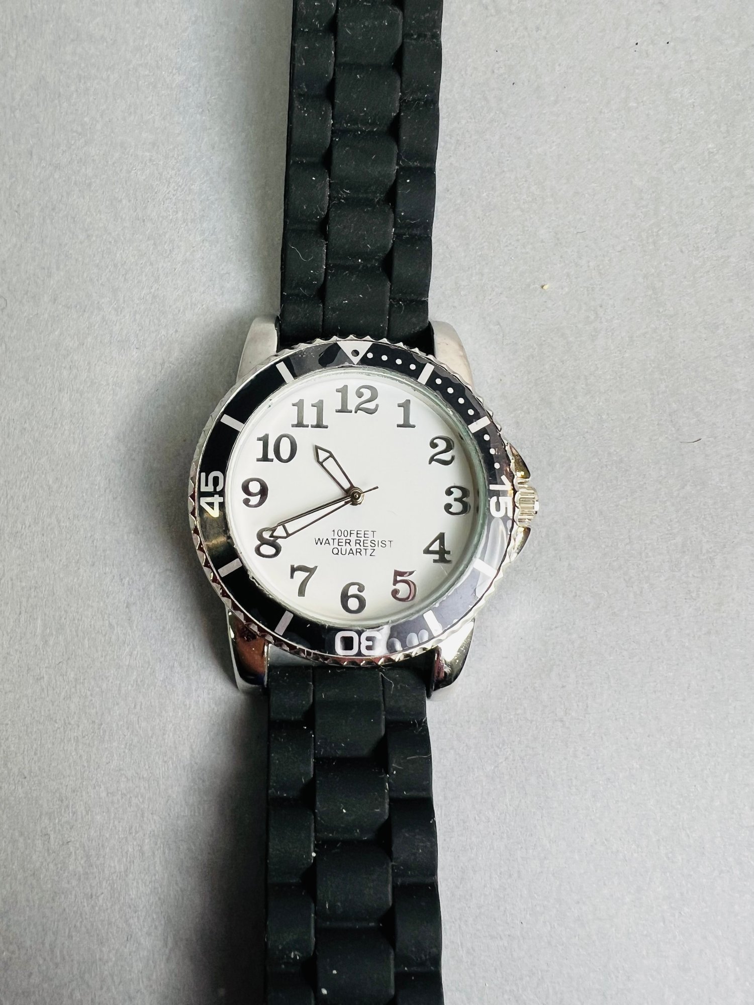 Quartz 100 Ft Water Resistant Watch #64168 | Auctionninja.com