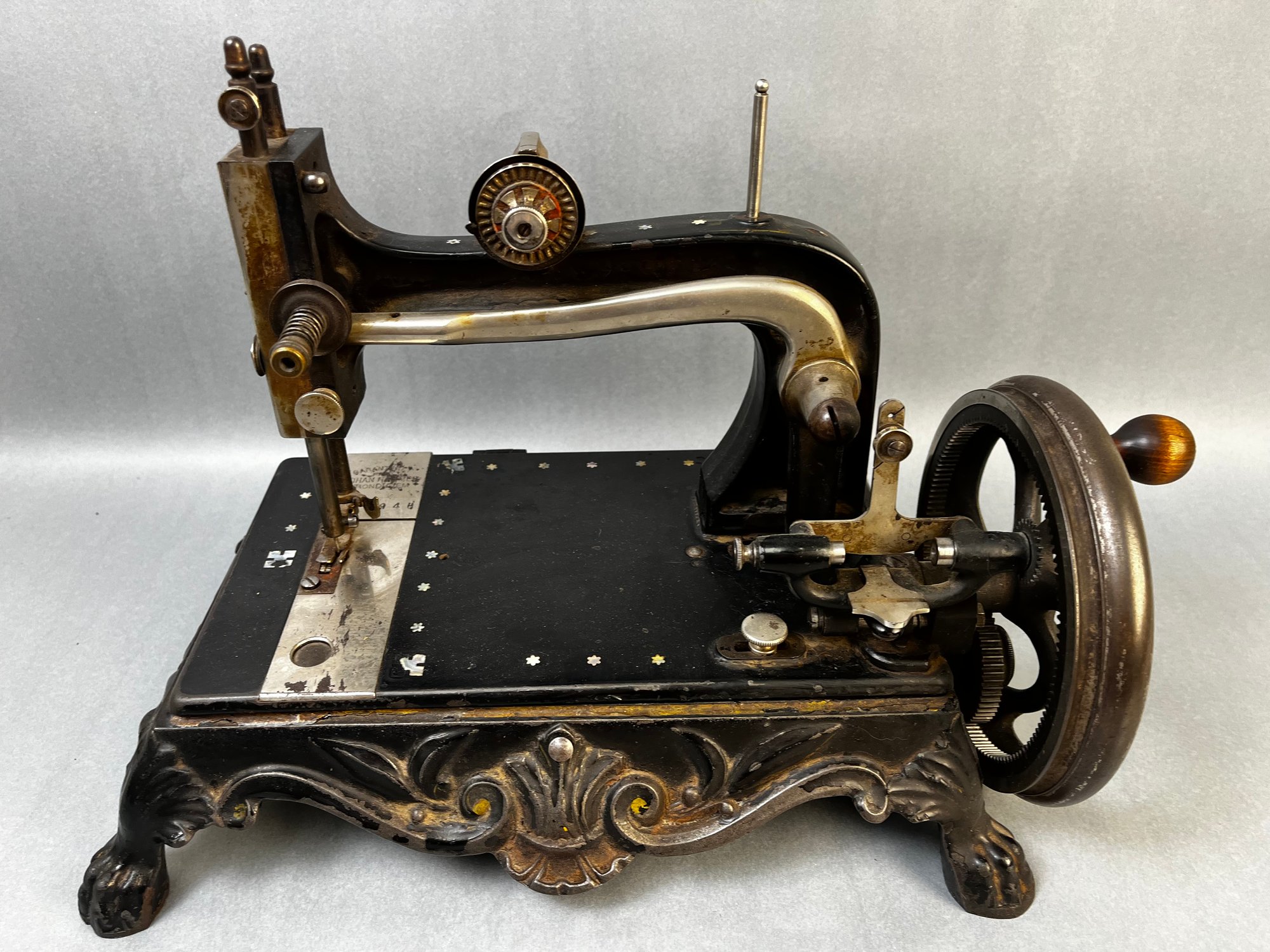 Antique Johan Hammer Sewing Machine. #49693 | Auctionninja.com