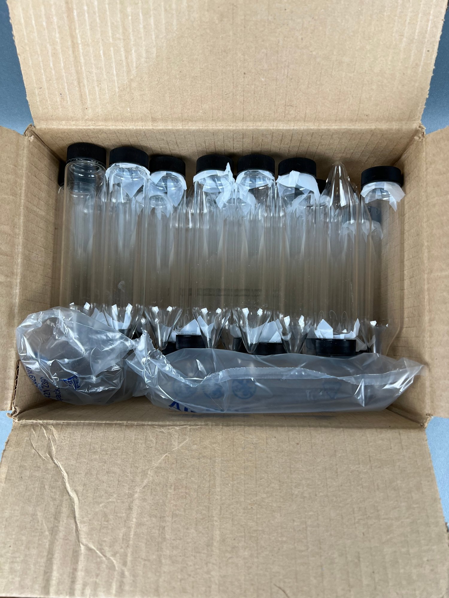 Box Of Screw Cap Containers With Pointed Bottom. #55180 | Auctionninja.com