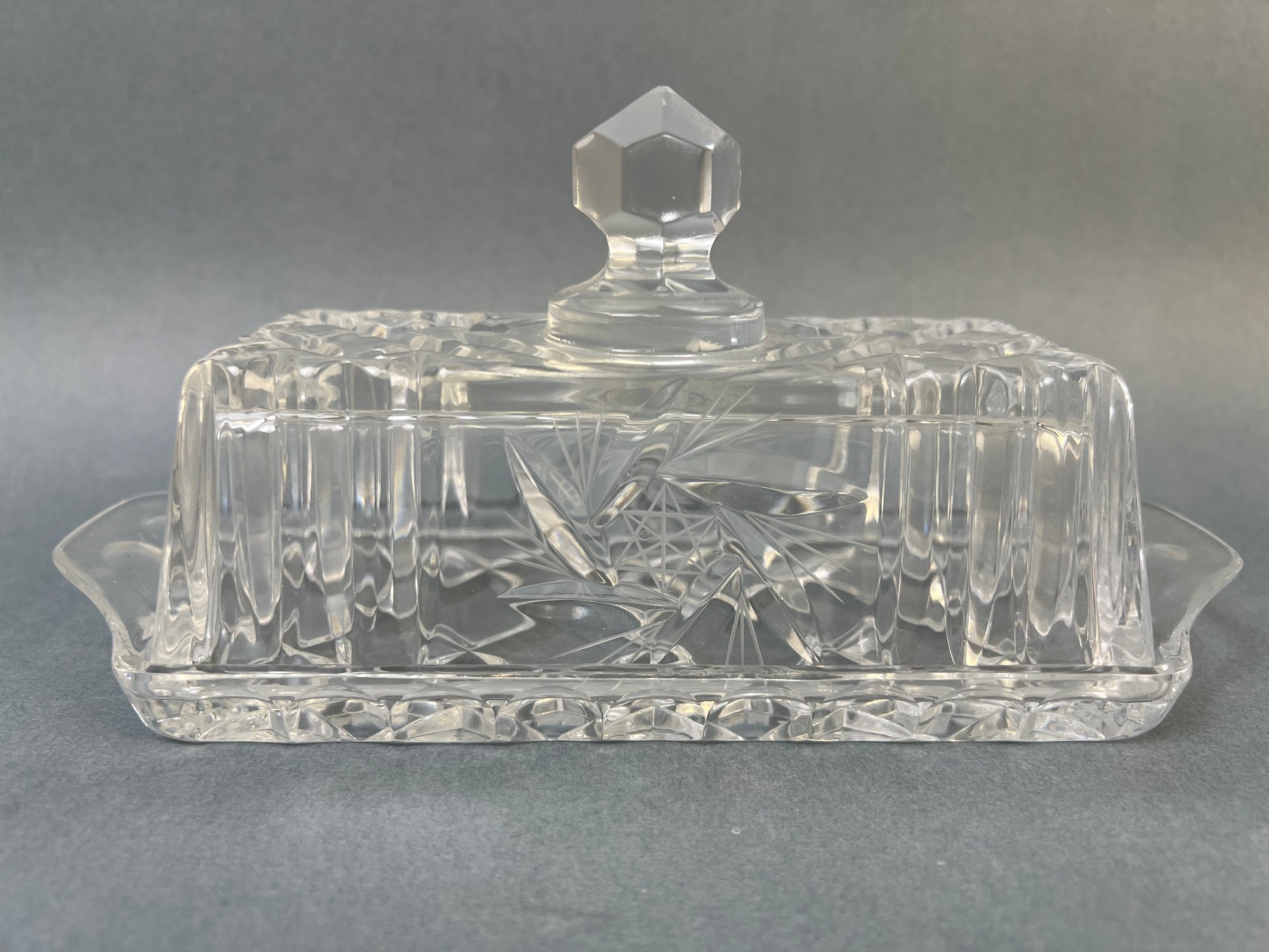 Butter Dish With Star Of David Etched Into It. #49010 | Auctionninja.com