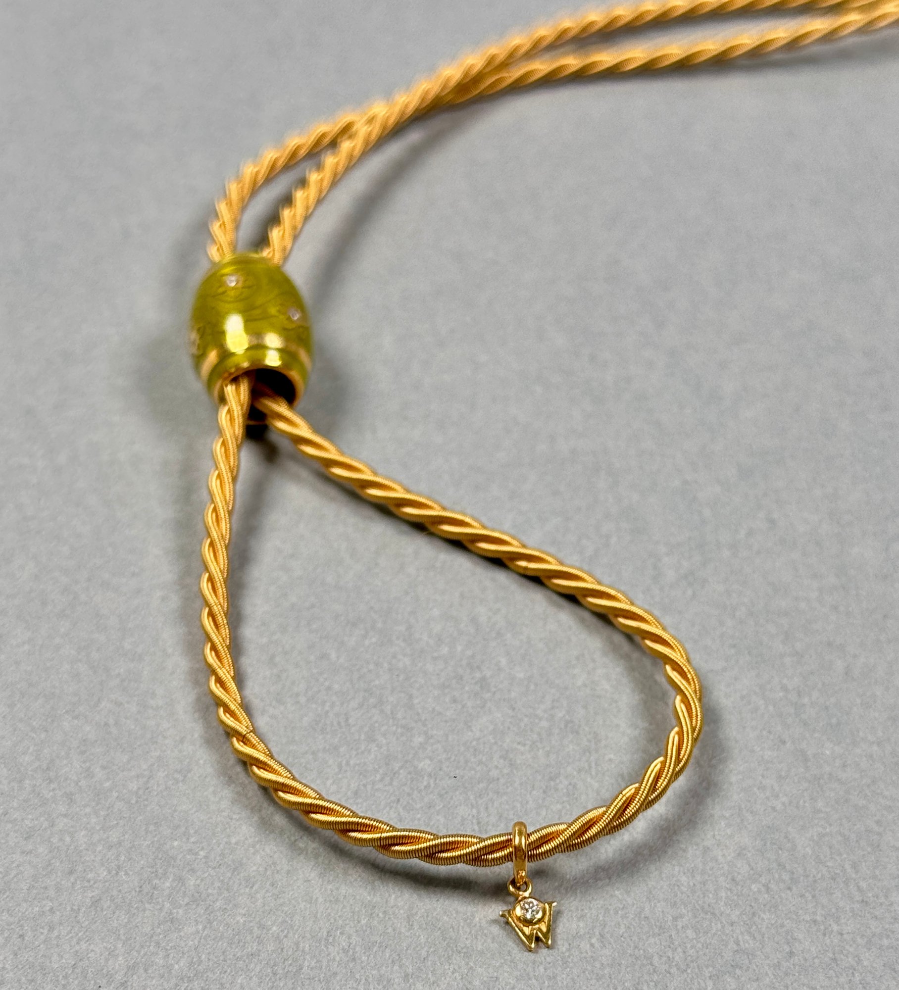Wellendorff 18k Necklace With Rondel Flower II #68209 | Auctionninja.com