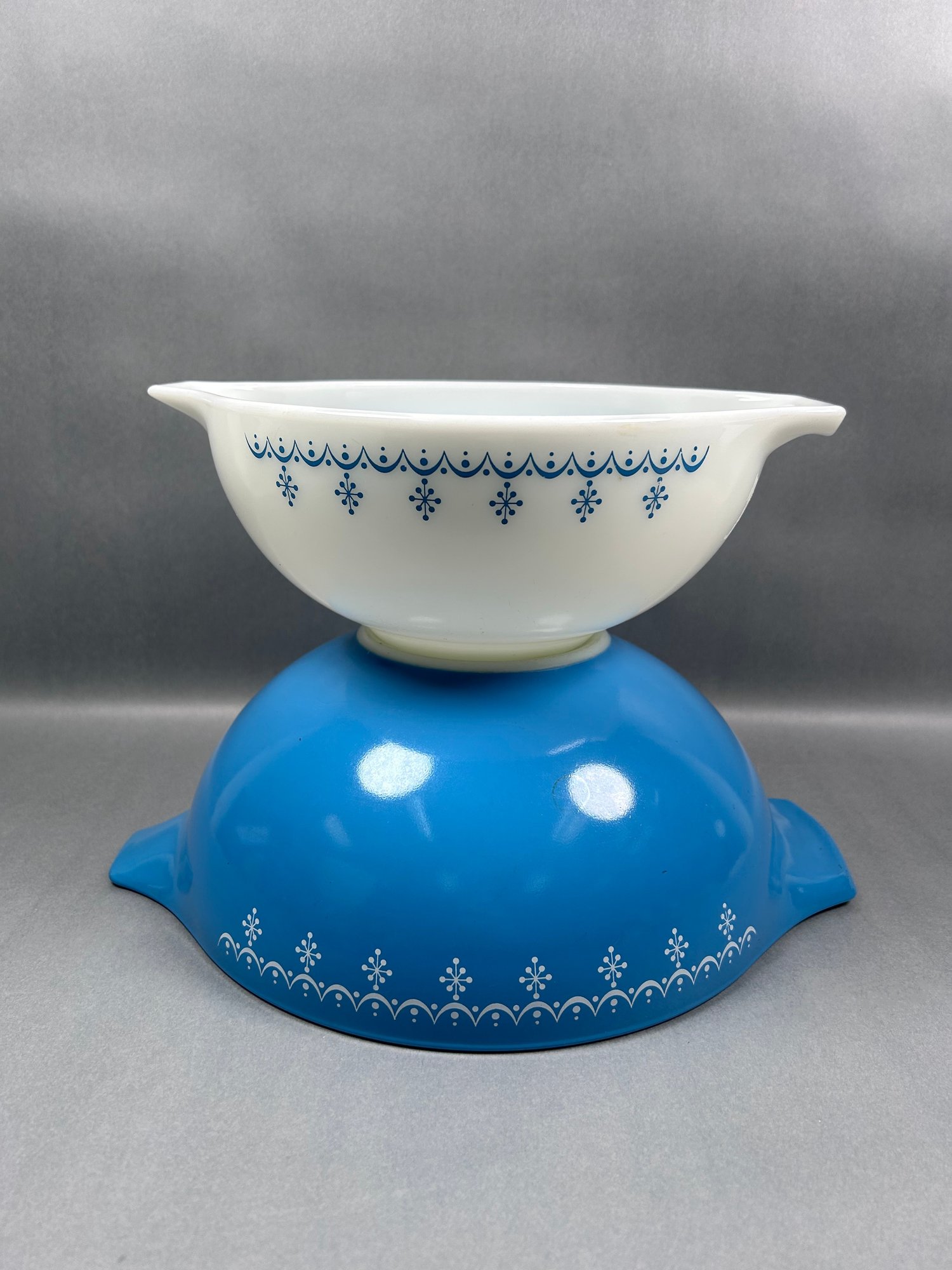 Vintage Pyrex Snowflake Garland Cinderella 4 Piece Mixing Bowl Set ...