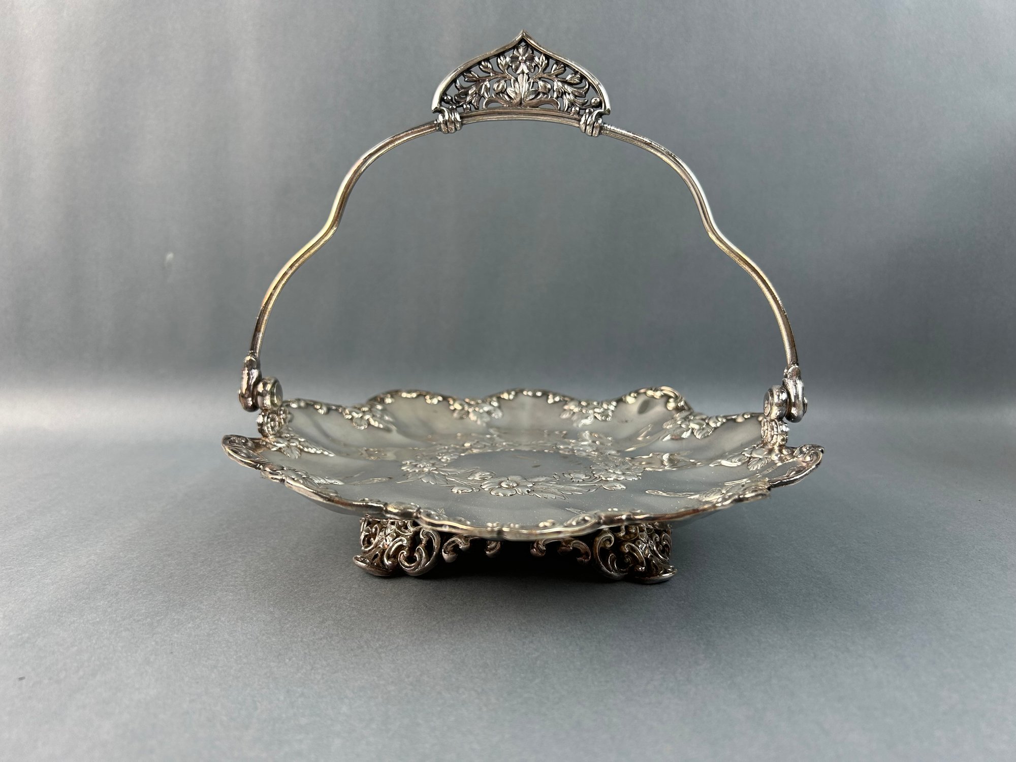 Simpson Hall Miller Quadruple Plate Handled Dish #52362 | Auctionninja.com