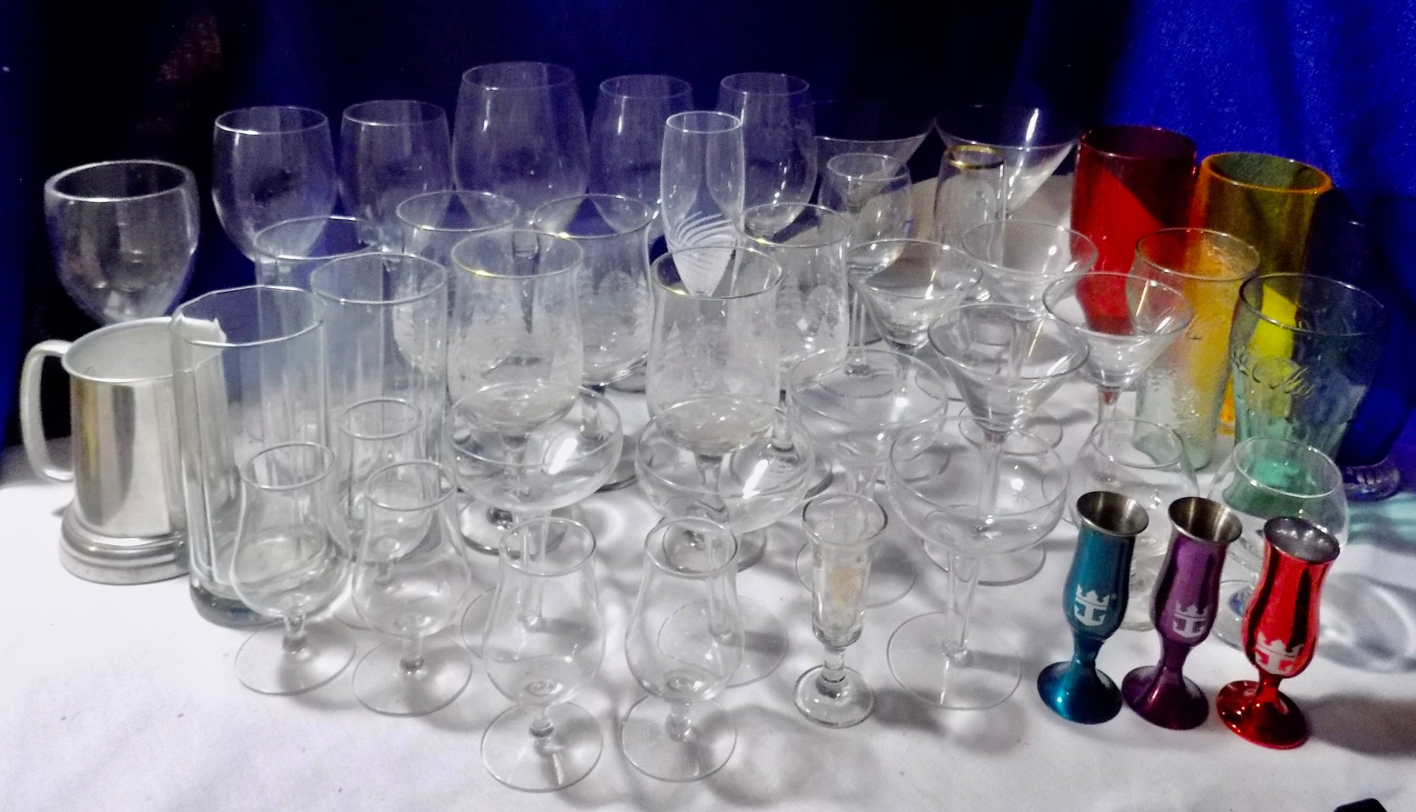 Large Collection Of Glasses #5018 | Auctionninja.com