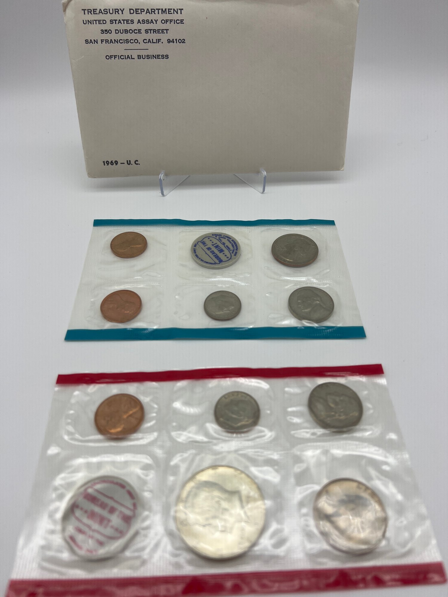 1969 Uncirculated Coin Set #2820 | Auctionninja.com