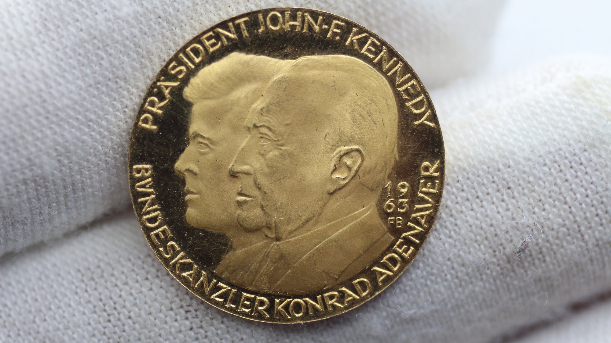 21.6k GOLD John F. Kennedy And Konrad Adenauer Medal .900 (there Are ...