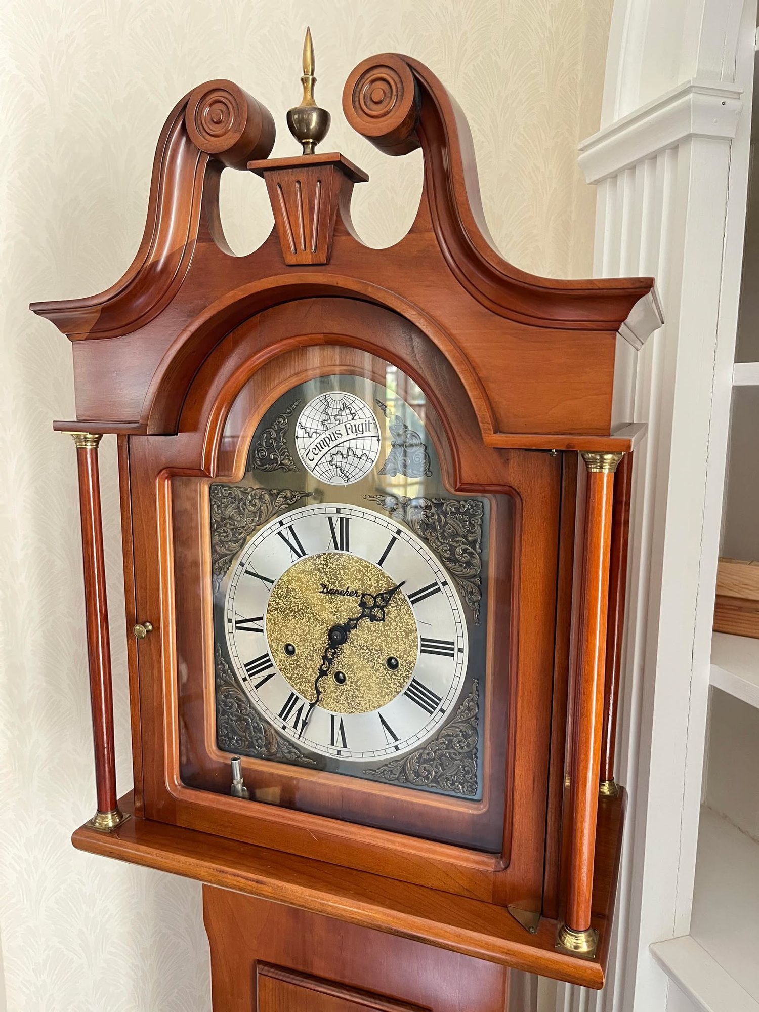 Daneker Mahogany Grandmothers Clock #12906 | Auctionninja.com