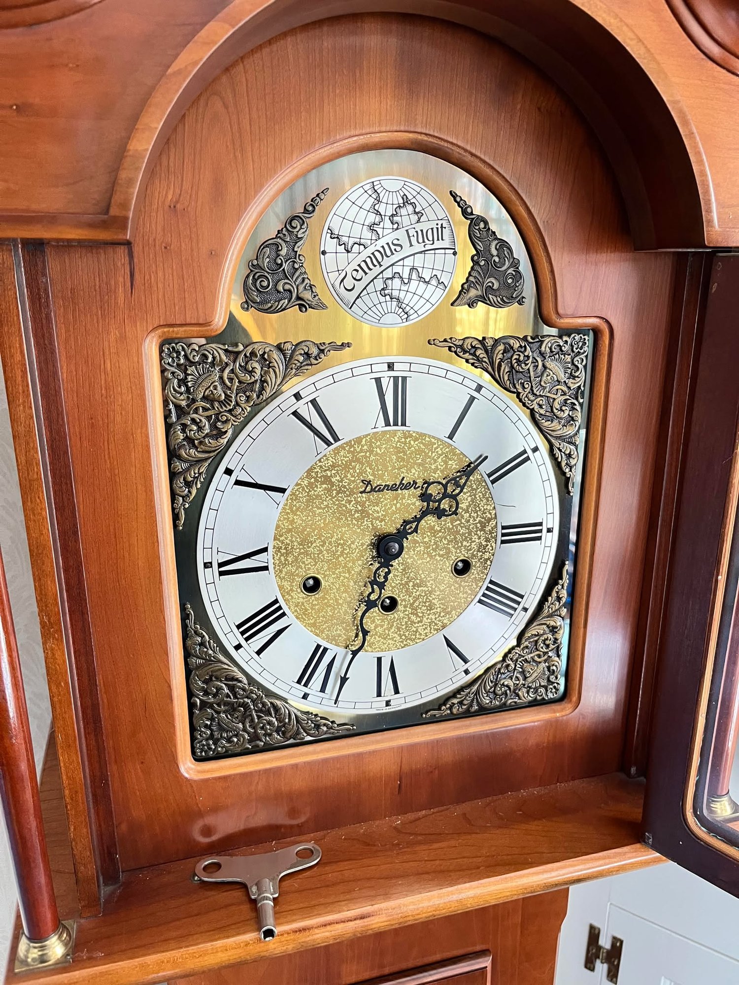 Daneker Mahogany Grandmothers Clock #12906 | Auctionninja.com