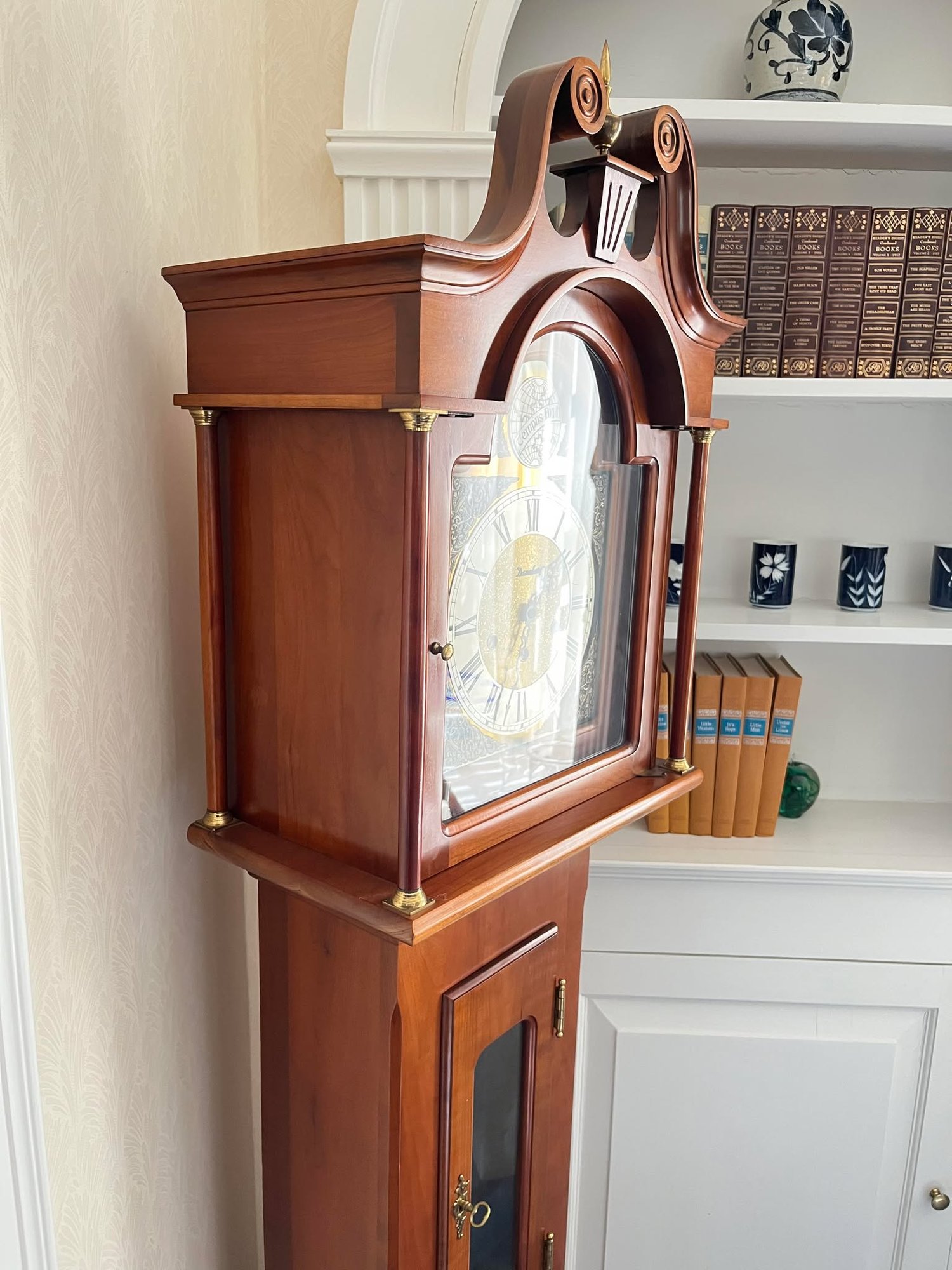 Daneker Mahogany Grandmothers Clock #12906 | Auctionninja.com