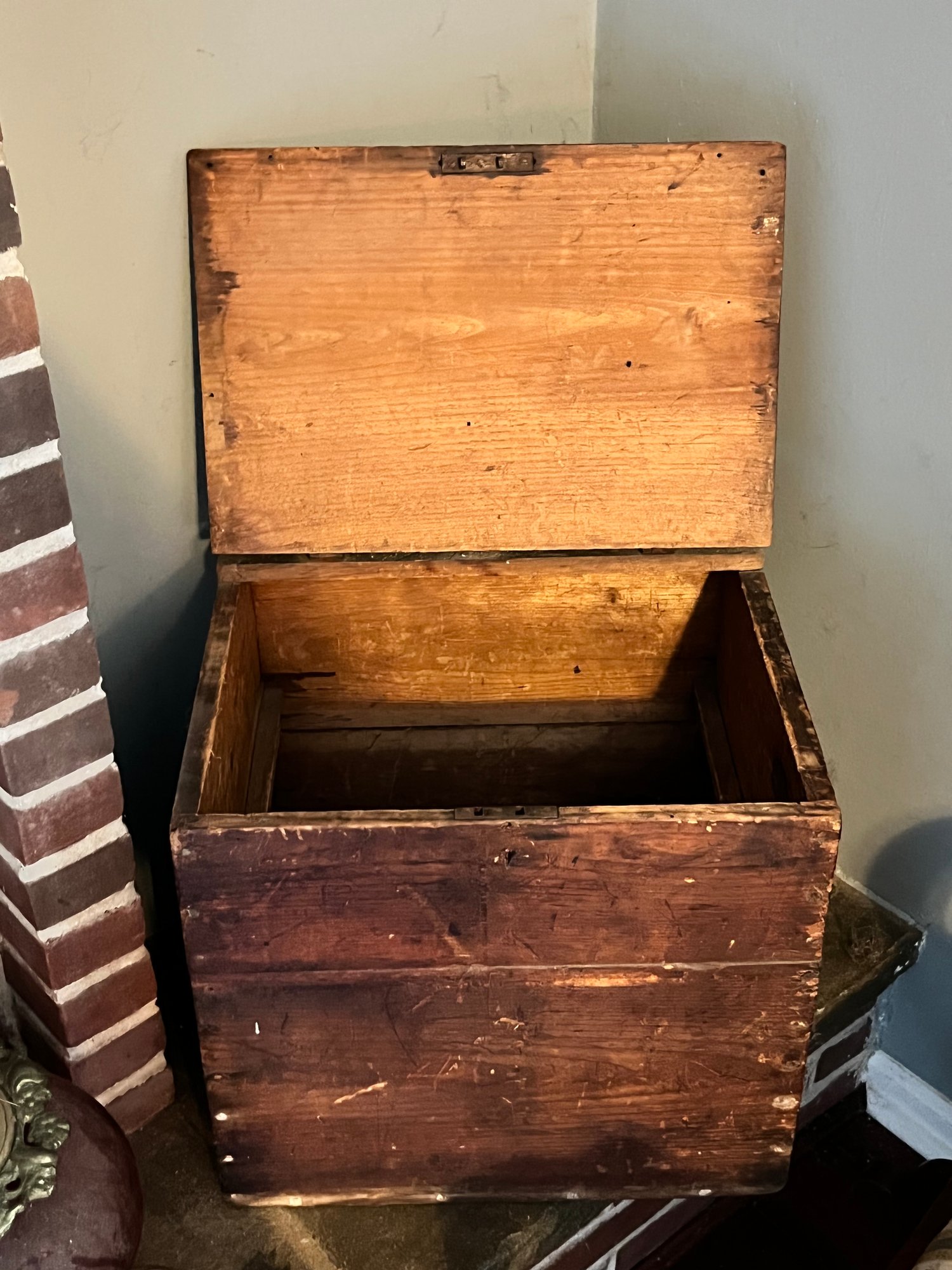 Antique Primitive Wooden Trunk Box #1169 | Auctionninja.com