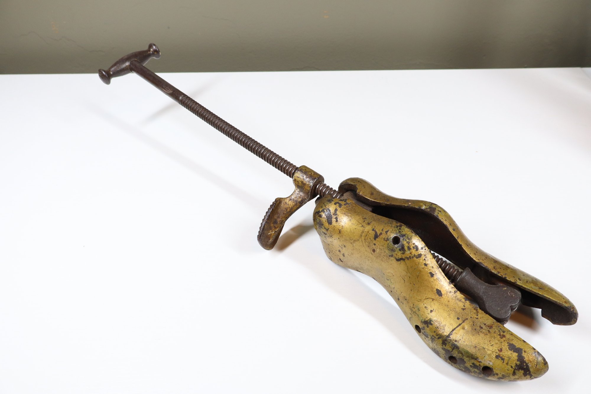 Antique Metal Shoe Stretcher #7462 | Auctionninja.com