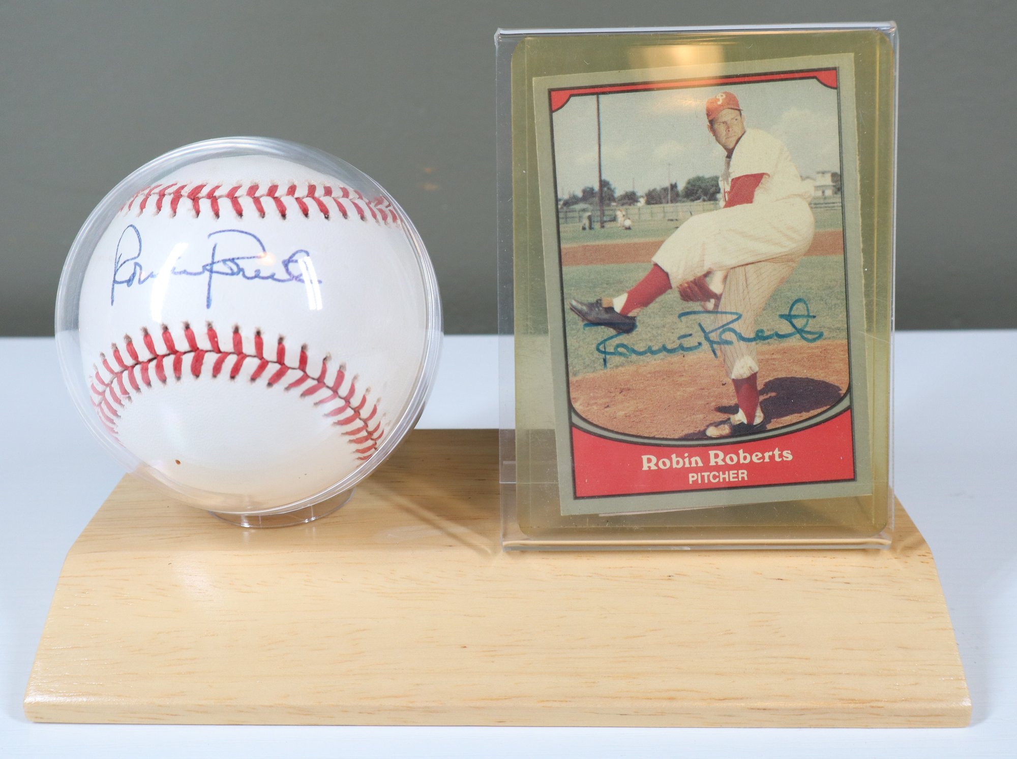 Signed "robin Roberts" Baseball And Signed 1990 Pacific Legends HOF #47 ...