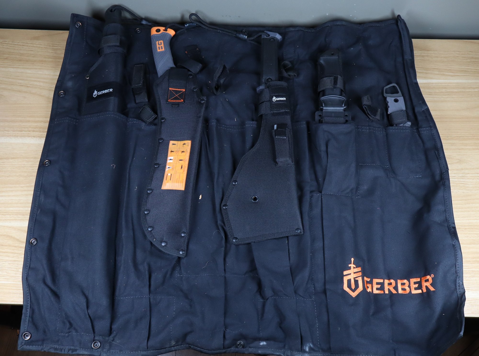 Gerber Zombie Apocalypse Survival Kit #8162 | Auctionninja.com