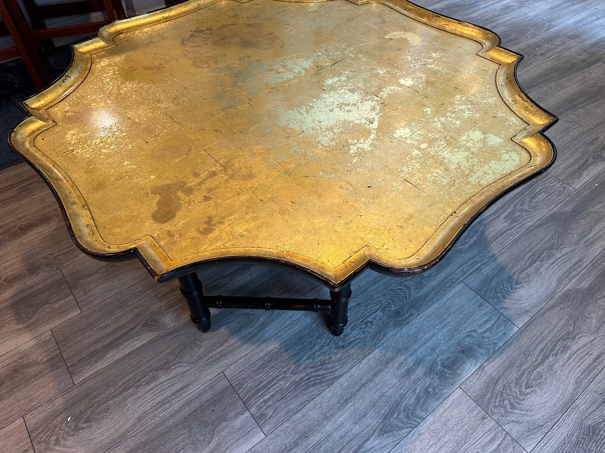 Kittinger Gold Leaf Scalloped Coffee Table KT2408 #1237 | Auctionninja.com