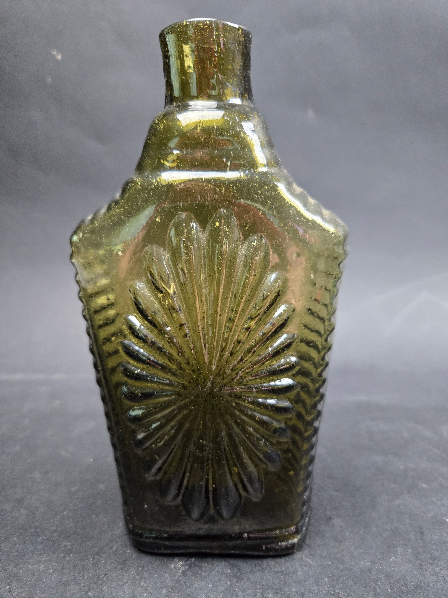 Starburst Flask Probably Coventry Glass Works, CT 1814-1830 Med Olive ...