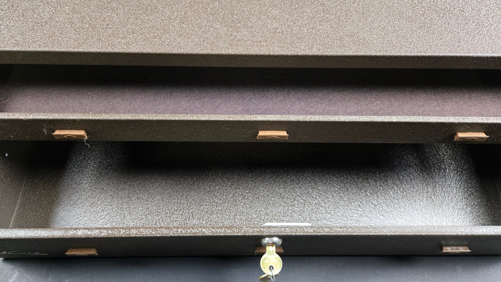 Kennedy Manufacturing Co. Two Drawer Locking Tool Chest #11379 ...