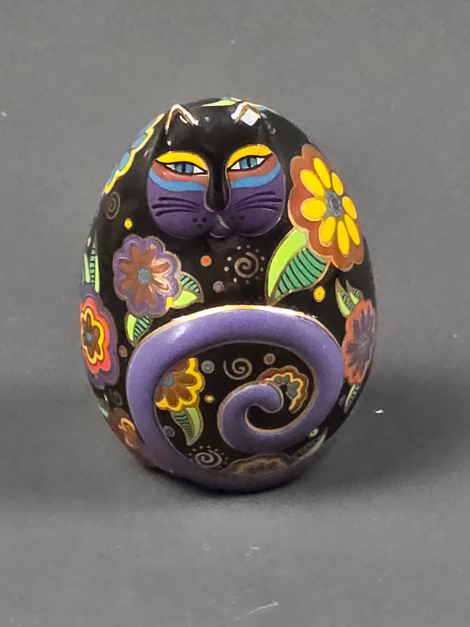 Laurel Burch (1945-2007) 1996 Flowering Feline Figure Franklin Mint #12483 | Auctionninja.com
