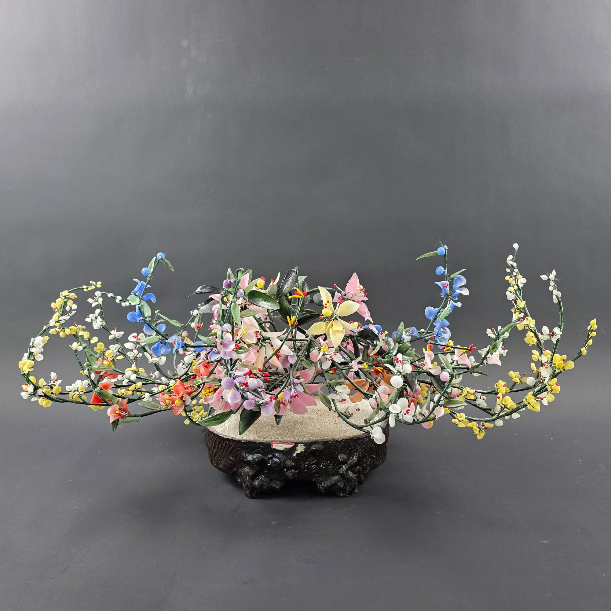 Glass Floral Arrangement In The Yaun Feng Oriental Style Japanese ...