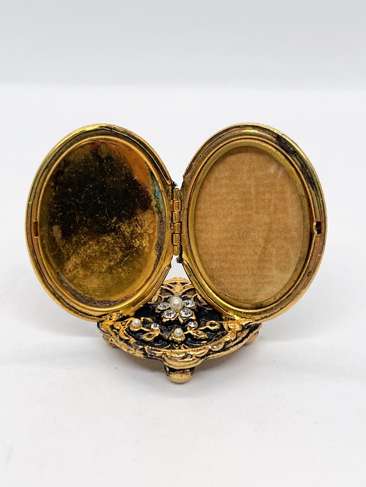 Vintage Gold Tone Open Locket Connected To Embellished Base 1928 Gold ...