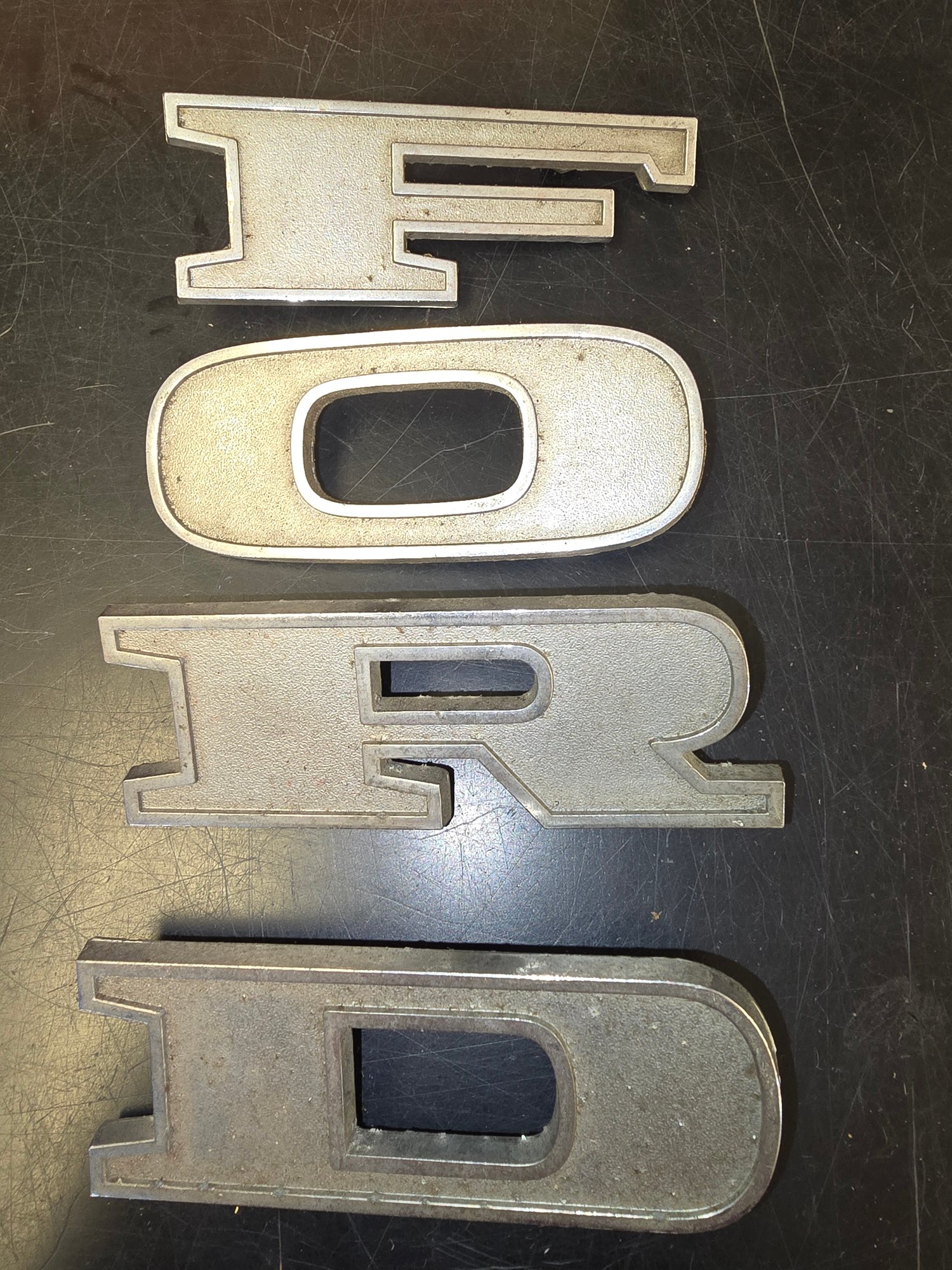 F O R D 4" 4 Piece Emblem #4477 | Auctionninja.com