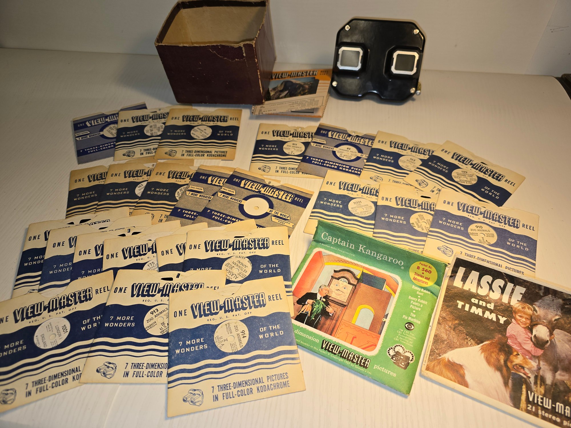 Vintage View Master & Slides #4487 | Auctionninja.com