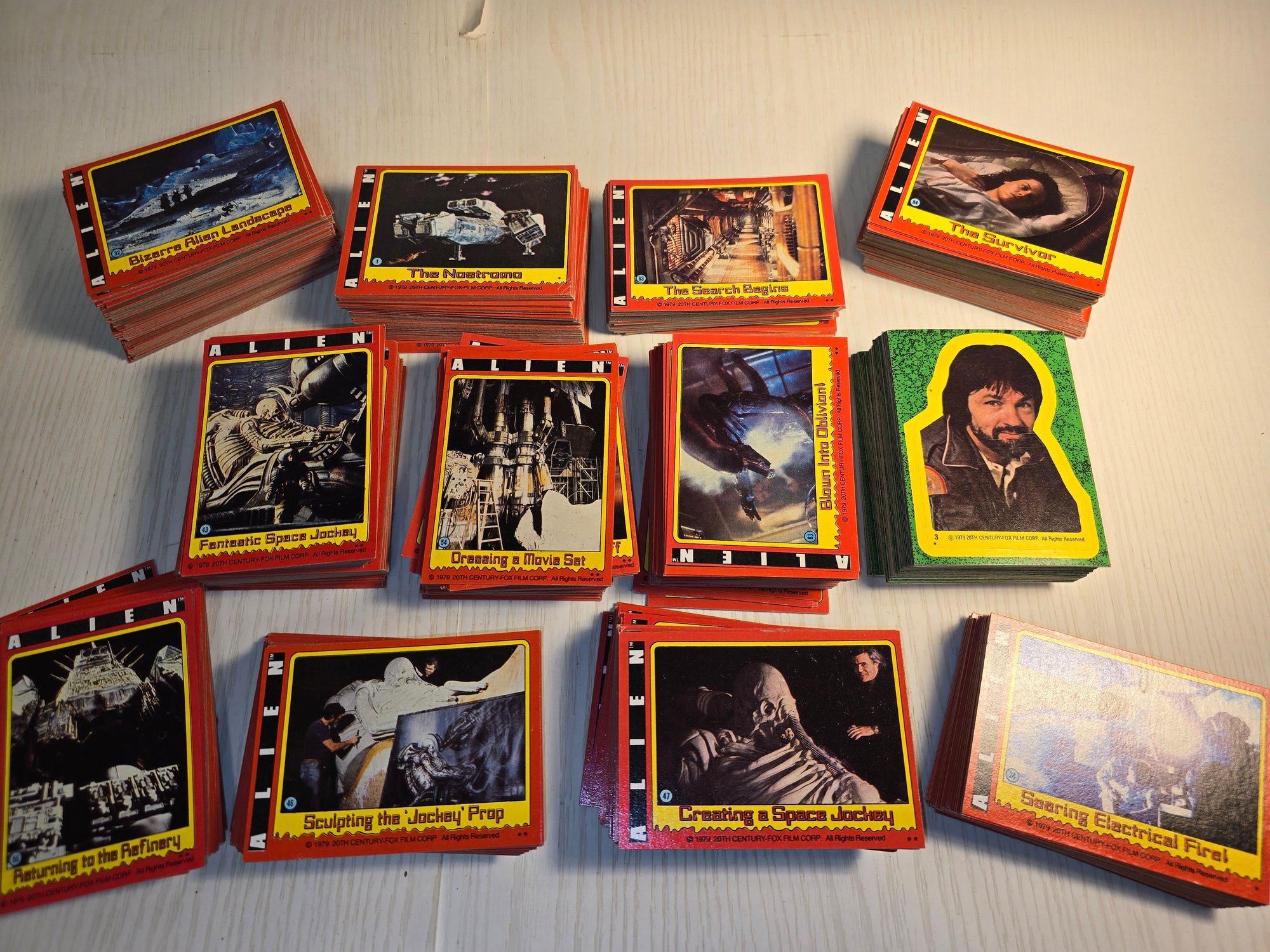 Large Lot Of Alien Trading Cards From 1979 Movie 100's Of Cards #4536 ...