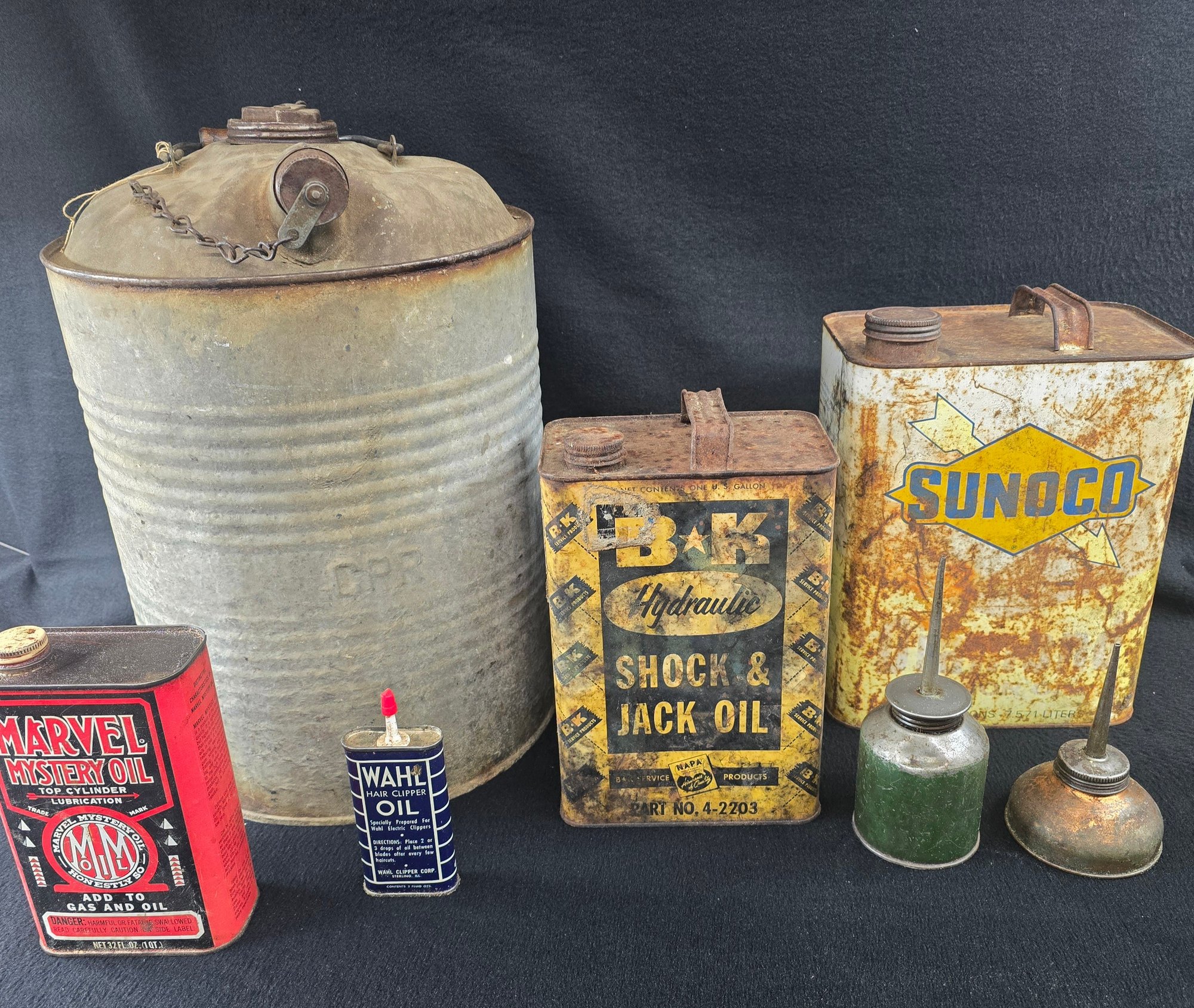 Metal Lot Gas & Oil Containers #6337 | Auctionninja.com