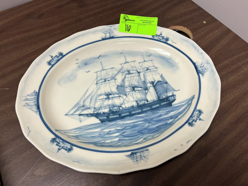 Platter Oxney Green, Made In England, 17" W #9944 | Auctionninja.com