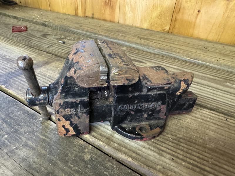 Vice With 3" Jaw #8842 | Auctionninja.com