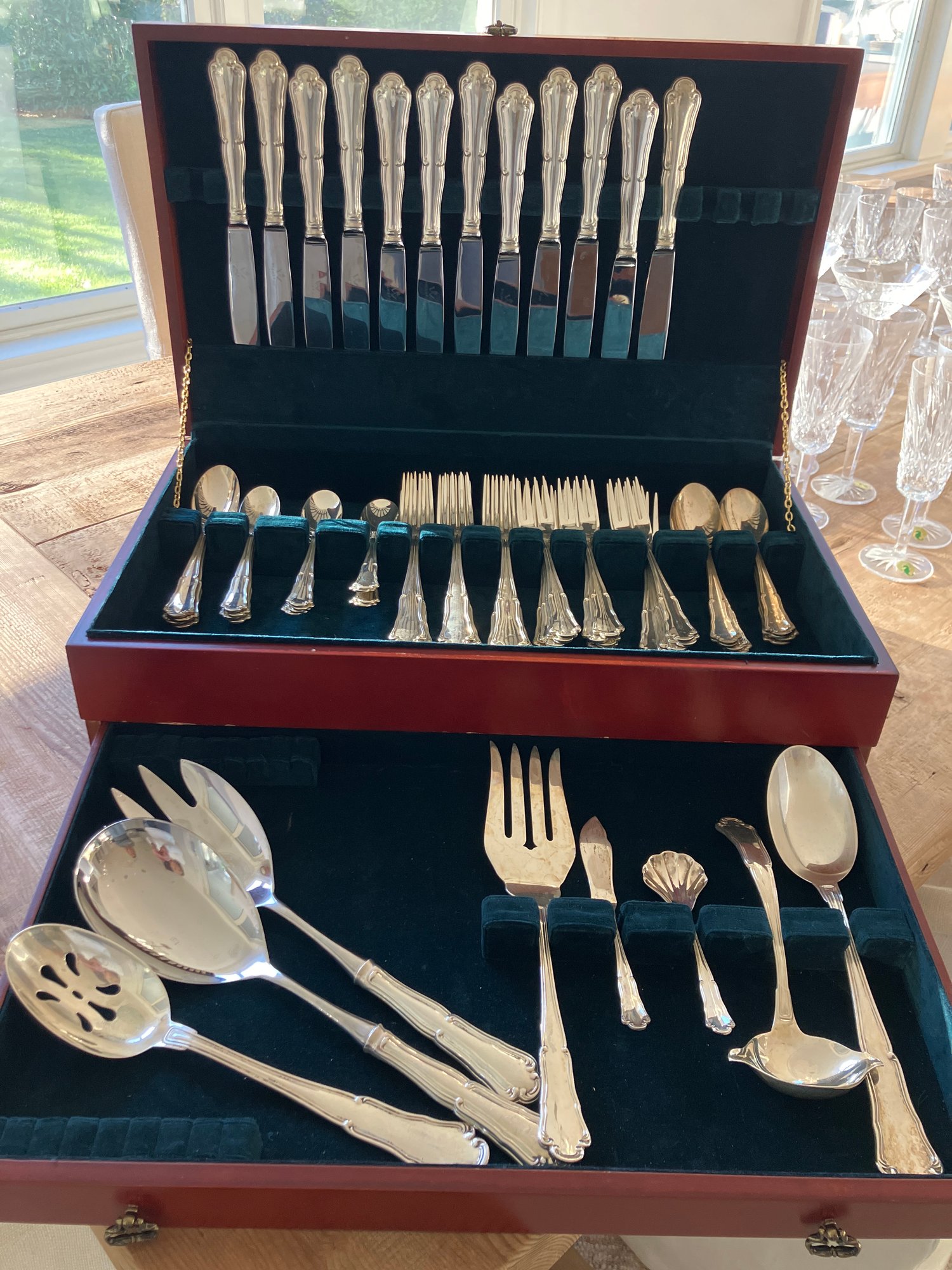 Wallace Sterling Silver Flatware Set #6059 | Auctionninja.com