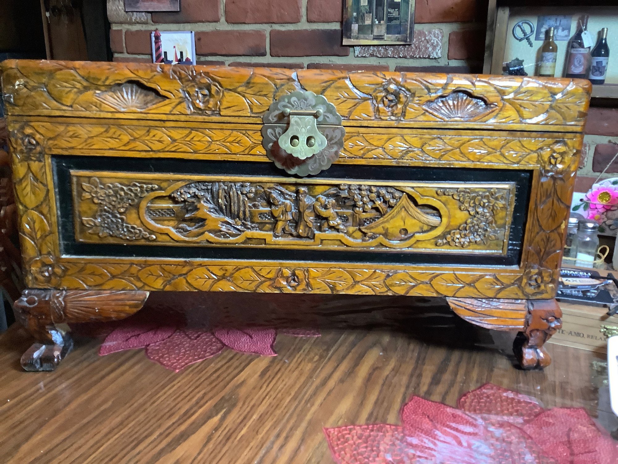 Carved Wood Storage Chest #15559 | Auctionninja.com