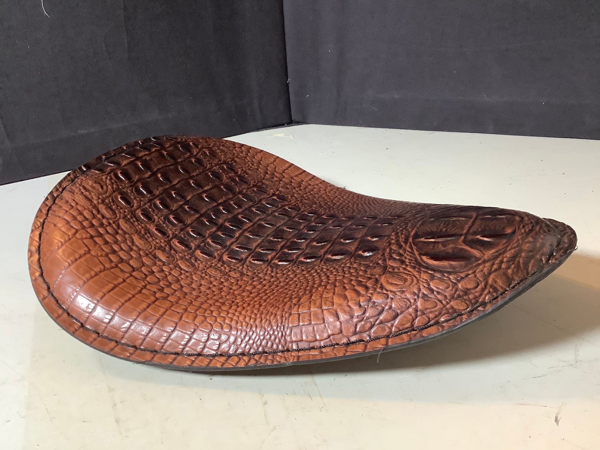 New Alligator Motorcycle Seat W/ Mounting Bolts #14919 | Auctionninja.com
